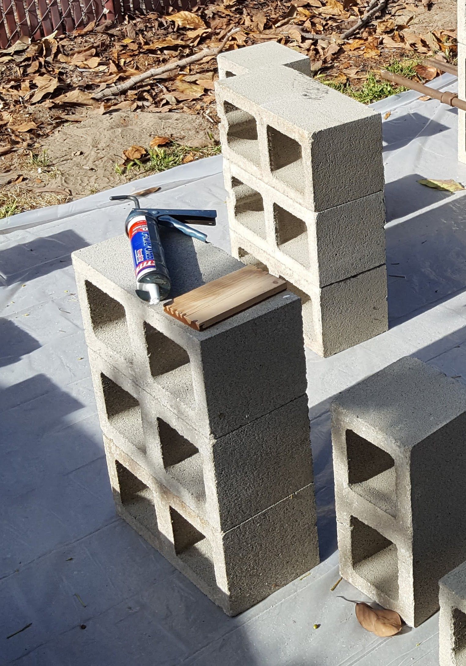Easy Outdoor Cinder Block Benches : 9 Steps (with Pictures) - Instructables