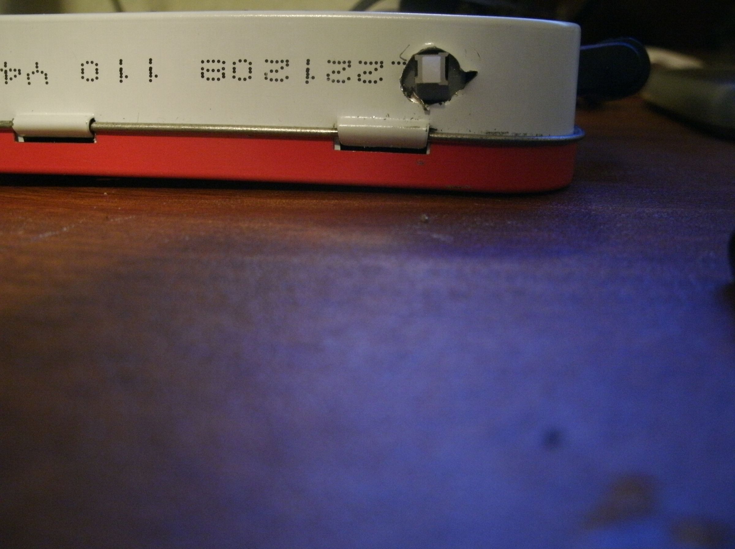 Portable Ipod Speaker With LEDS!!! : 9 Steps - Instructables