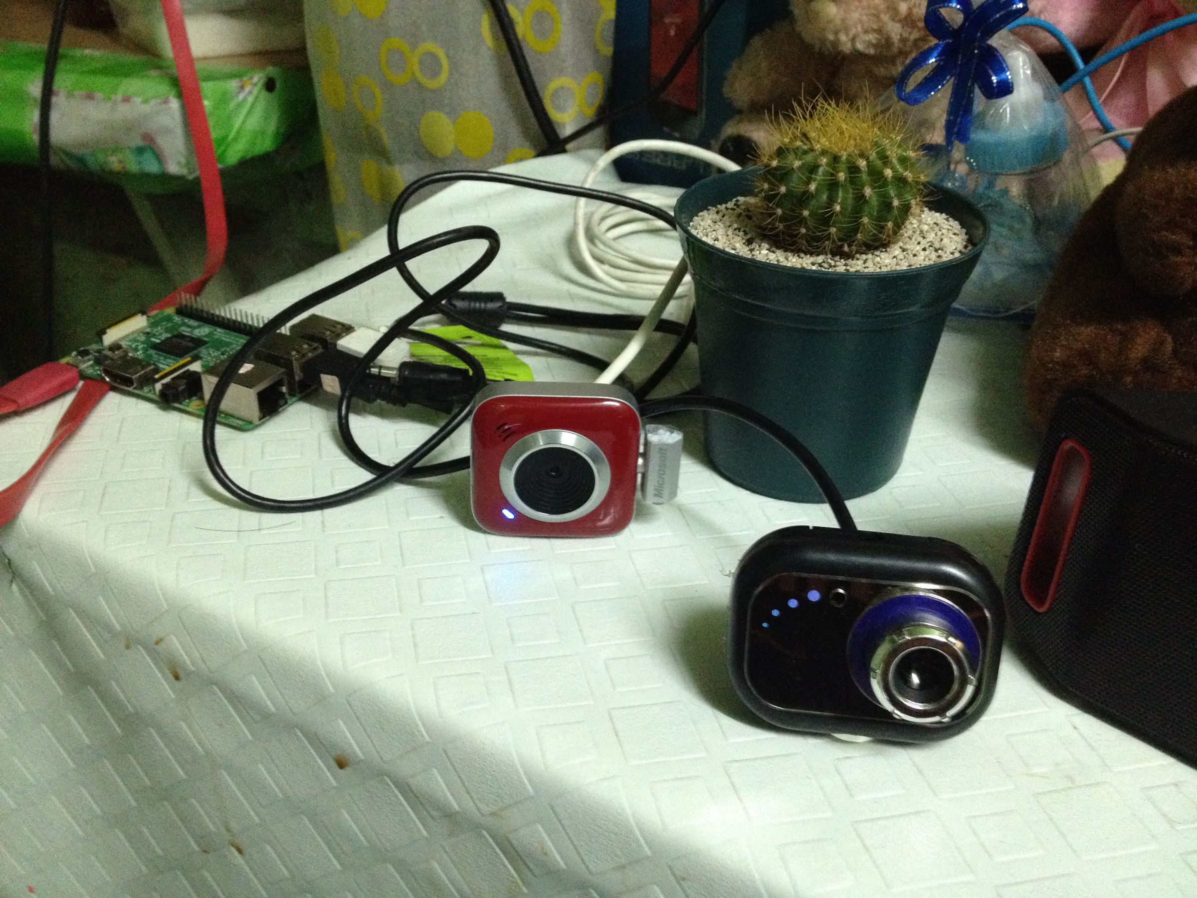 Portable Monitoring System Using Raspberry Pi (2 USB Camera) : 4 Steps ...