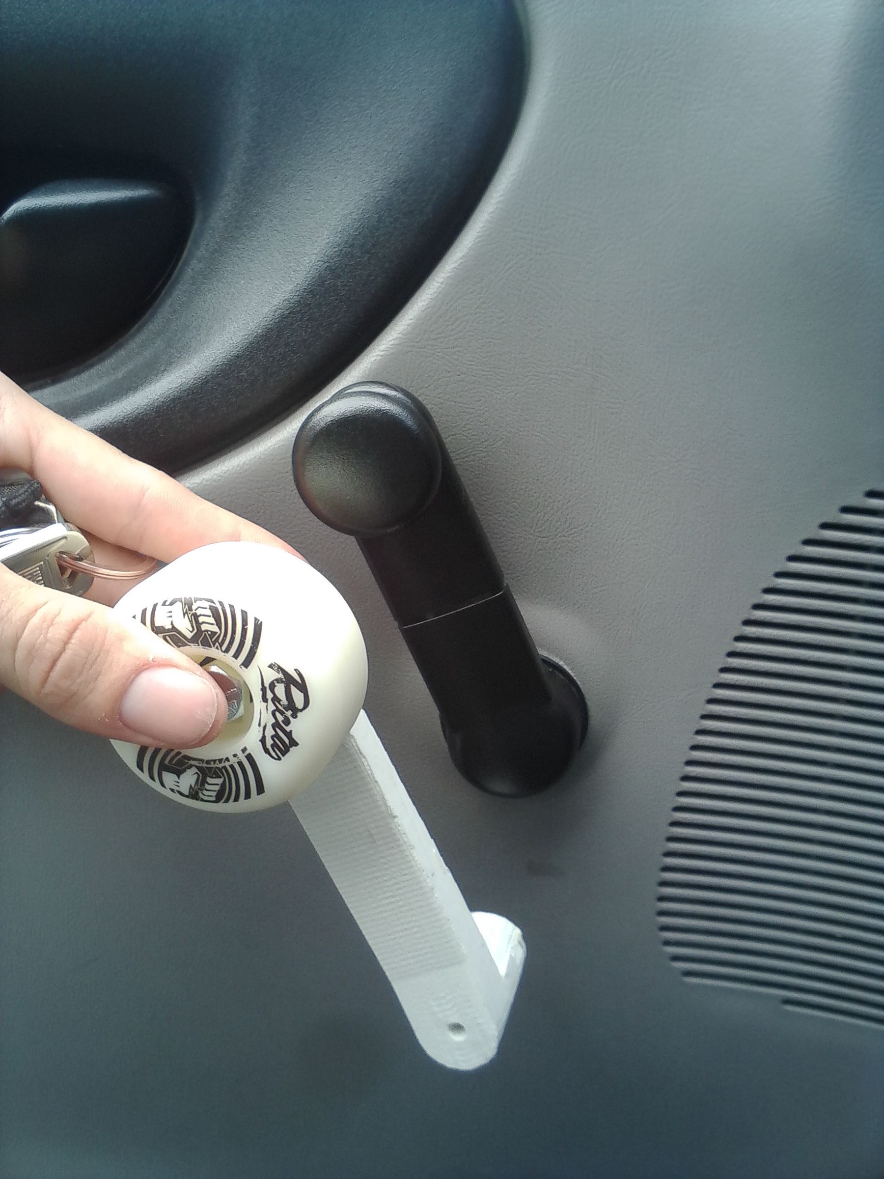 Custom Window Winder Using Skateboard Wheels : 4 Steps (with Pictures ...