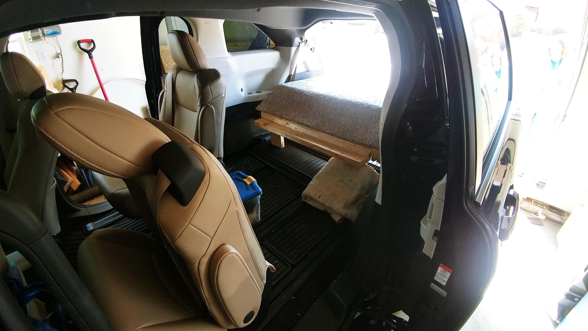 Upcycled Crate/Pallet Minivan Camping Bed : 7 Steps (with Pictures ...