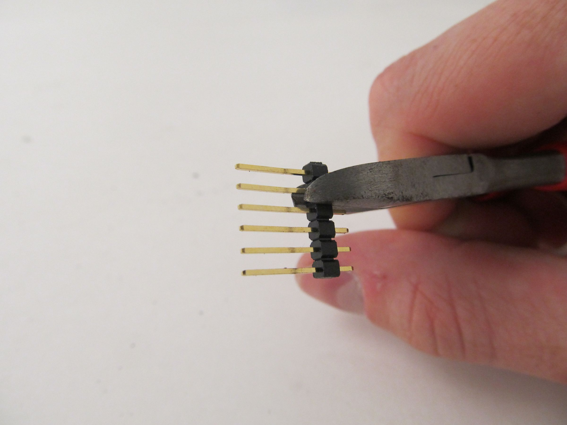 Female and Male Header Pins for Cheap Robots : 9 Steps - Instructables