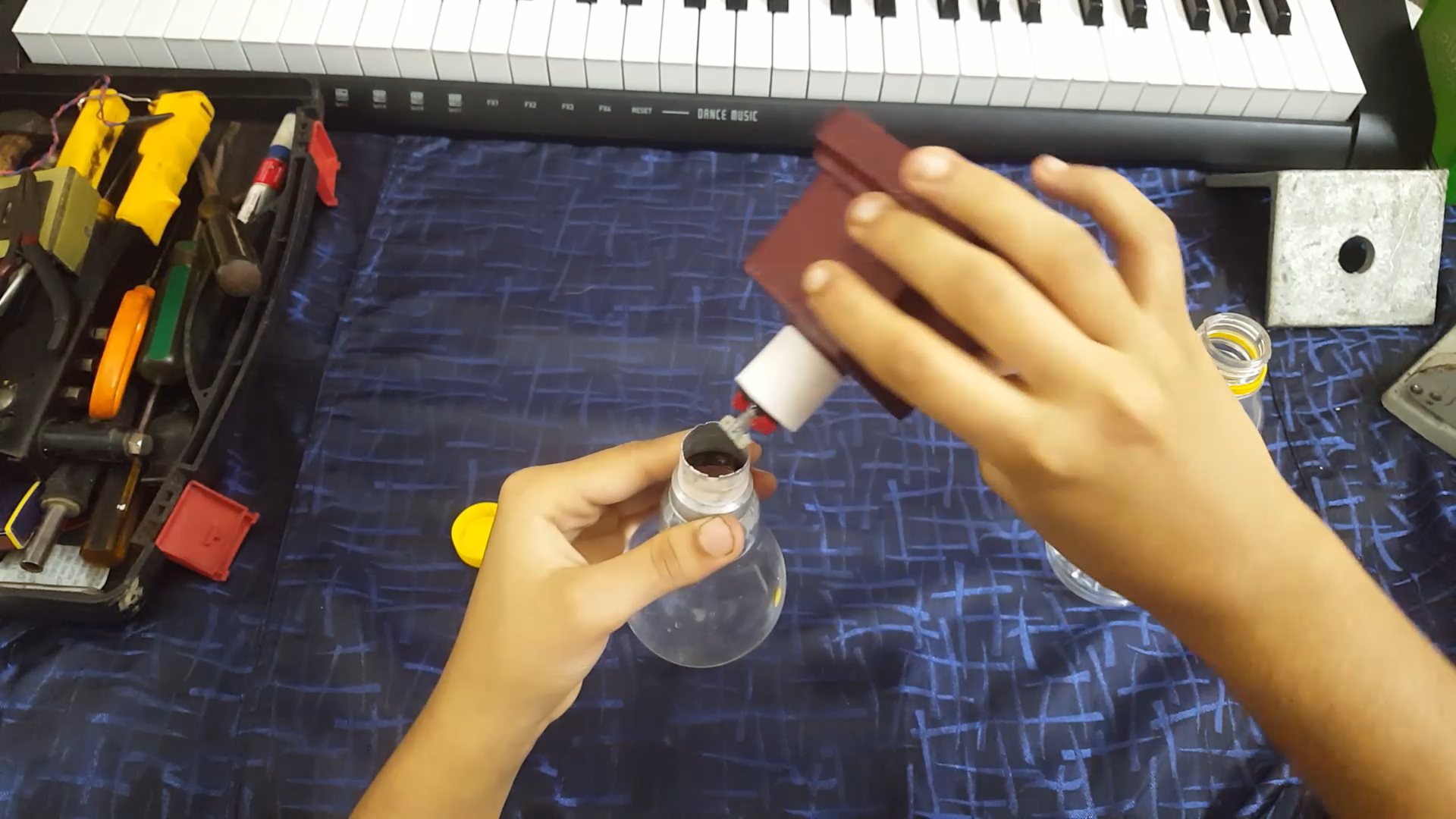 Mini Tornado Maker : 5 Steps (with Pictures) - Instructables