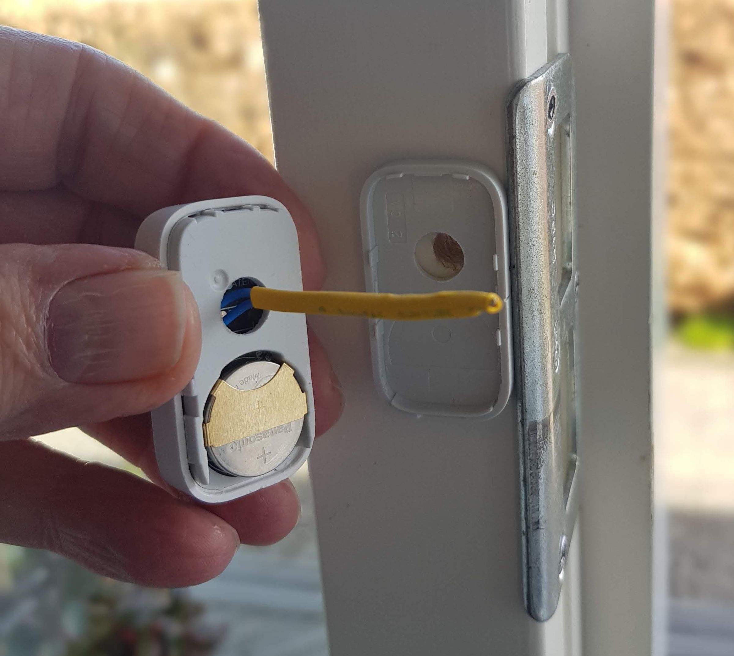 Doors- and Windows Locked/Unlocked Sensors : 8 Steps (with Pictures ...