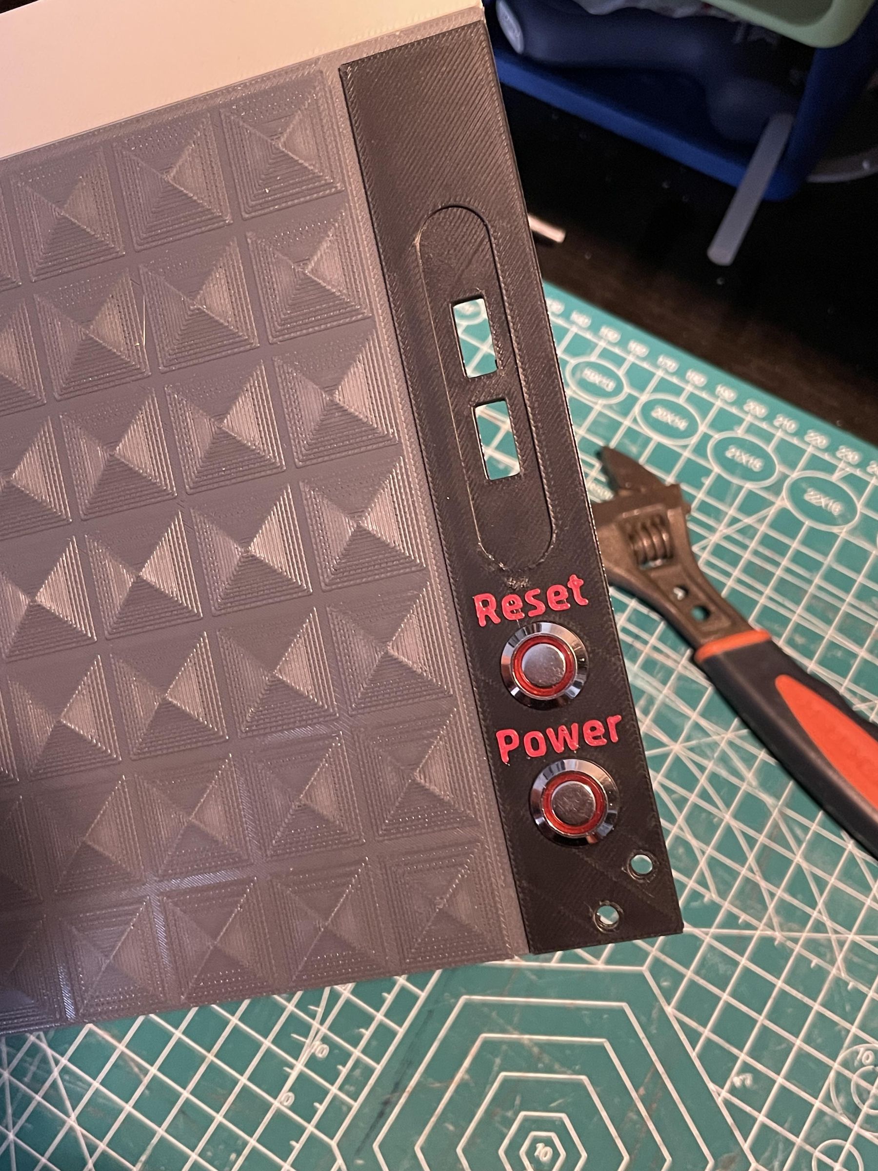 Kubic - a Printable ITX PC Case With a Handle : 18 Steps (with Pictures ...