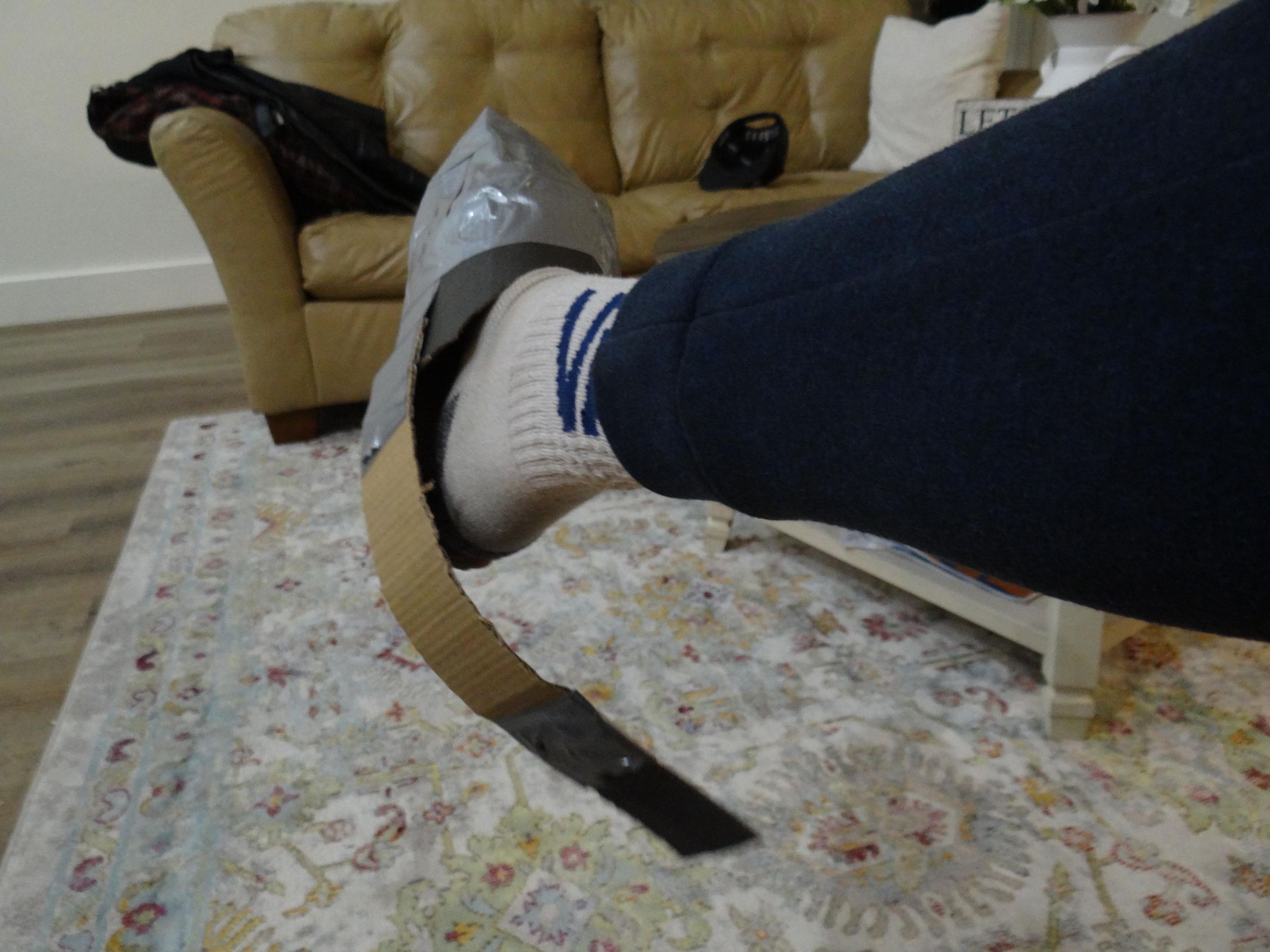 Cardboard Crocs/slippers SUPER EASY! : 8 Steps - Instructables