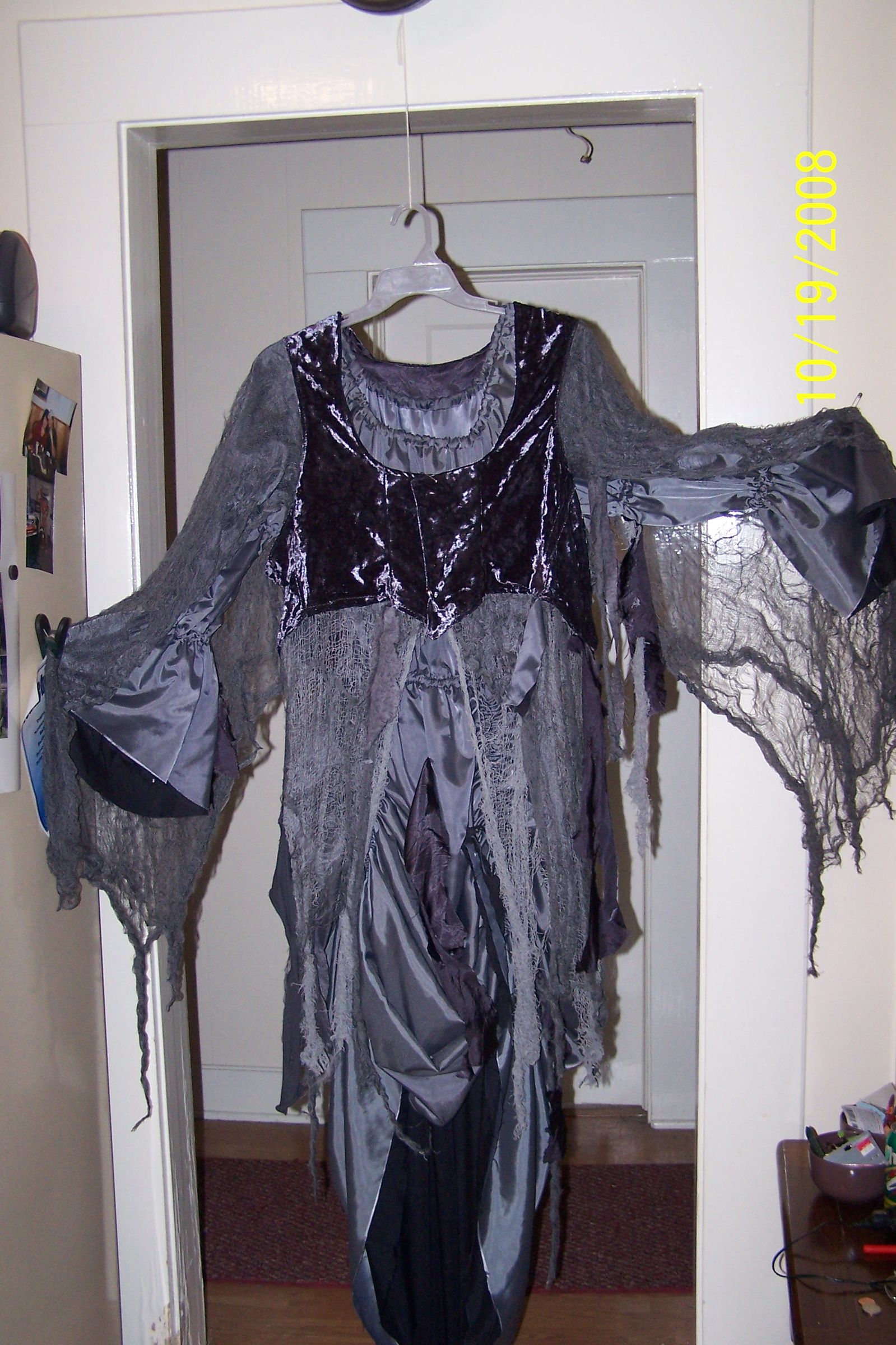 Creepy Ghostly Costume - Instructables