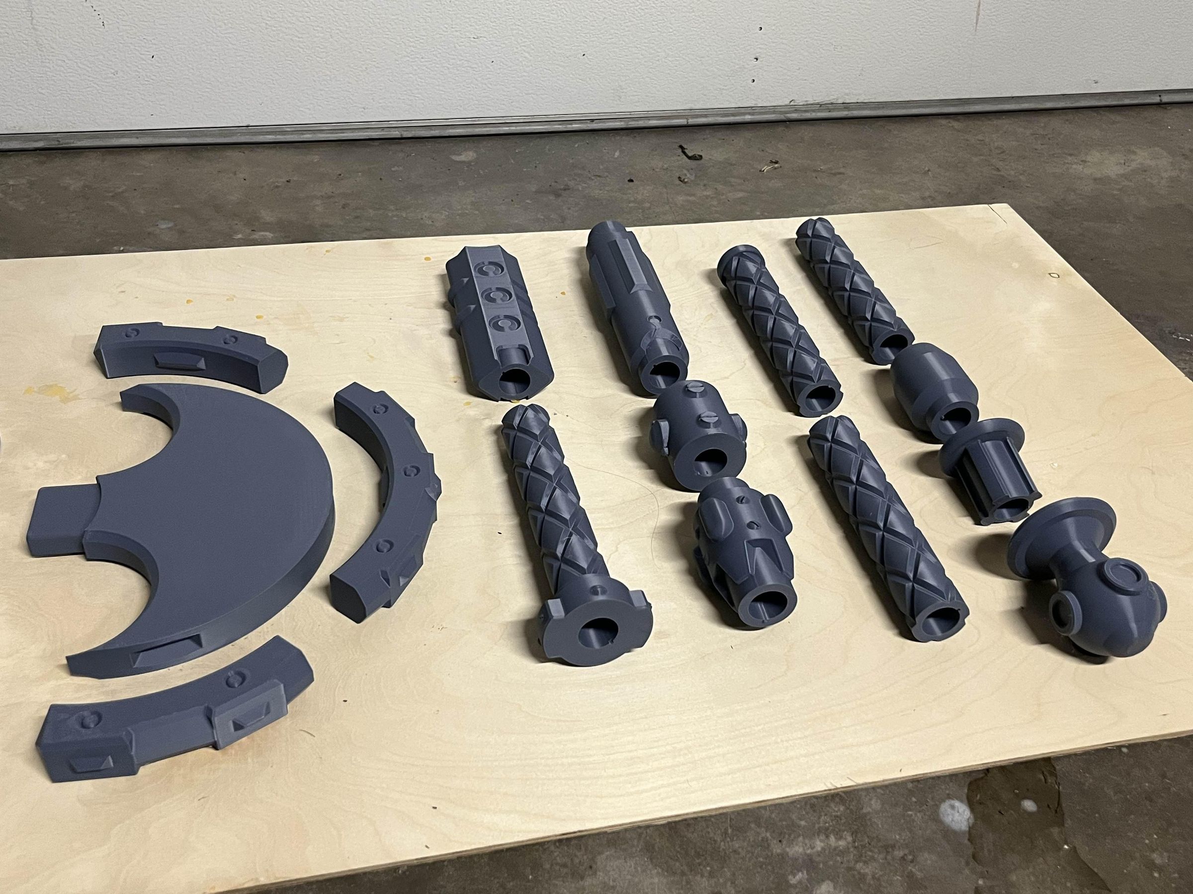 3D Printed Omnissian Axe : 9 Steps (with Pictures) - Instructables