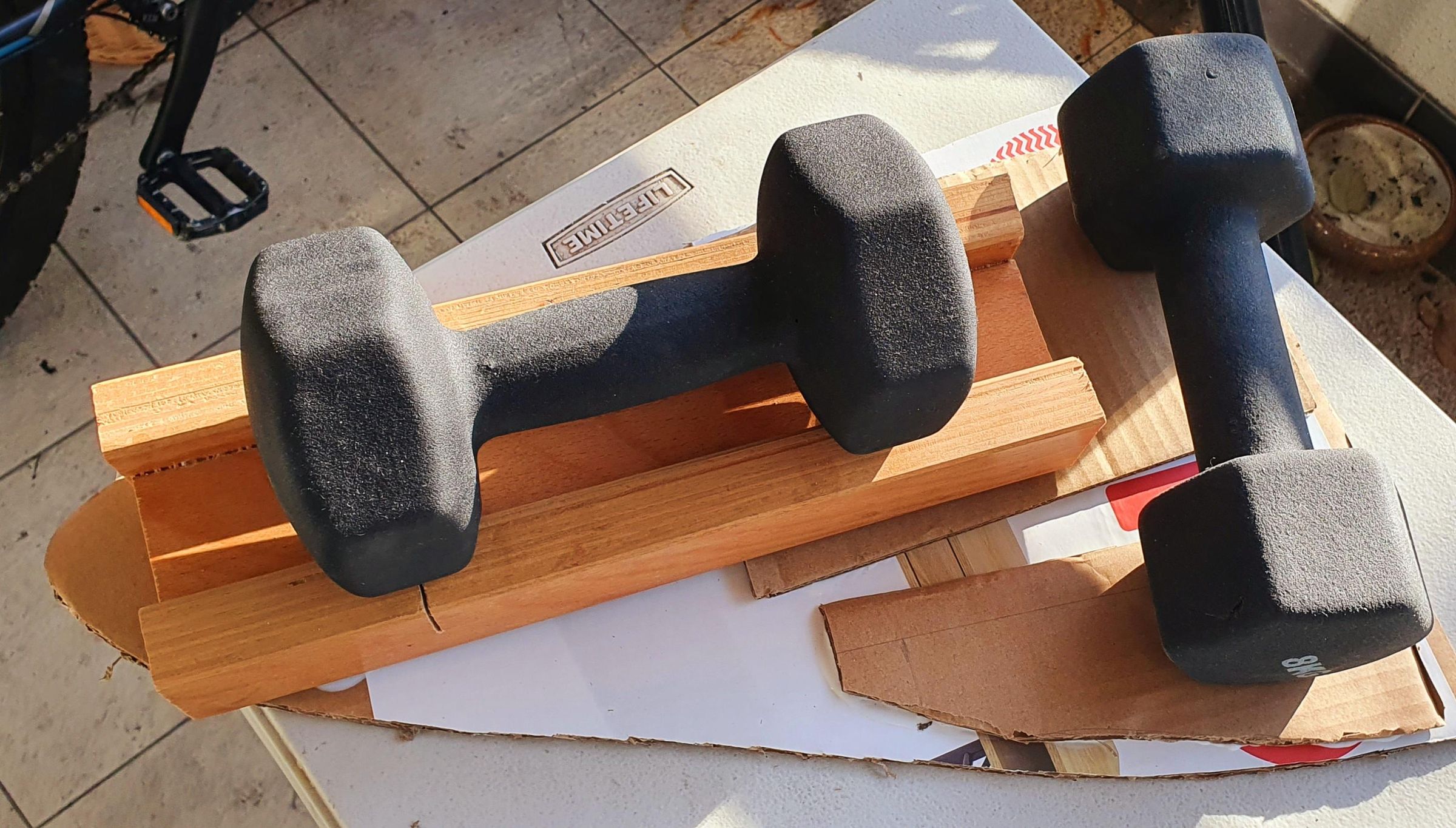 Desk Wings : 7 Steps - Instructables