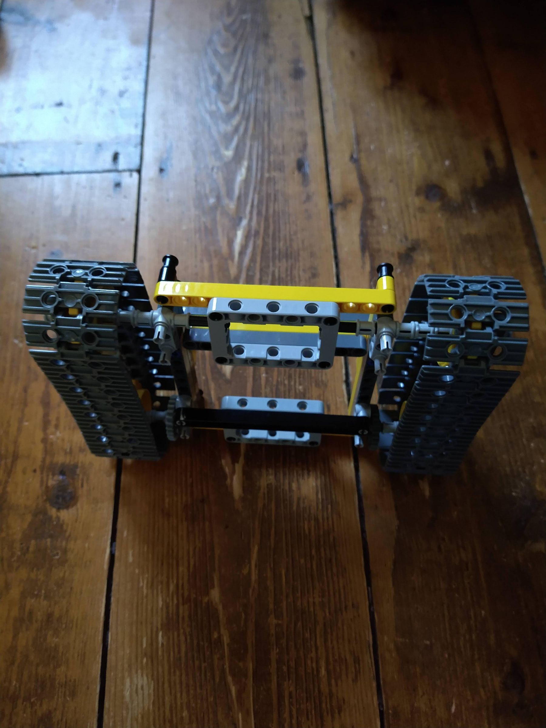 Arduino Controlled LEGO RC Tank and Transmitter : 9 Steps (with ...
