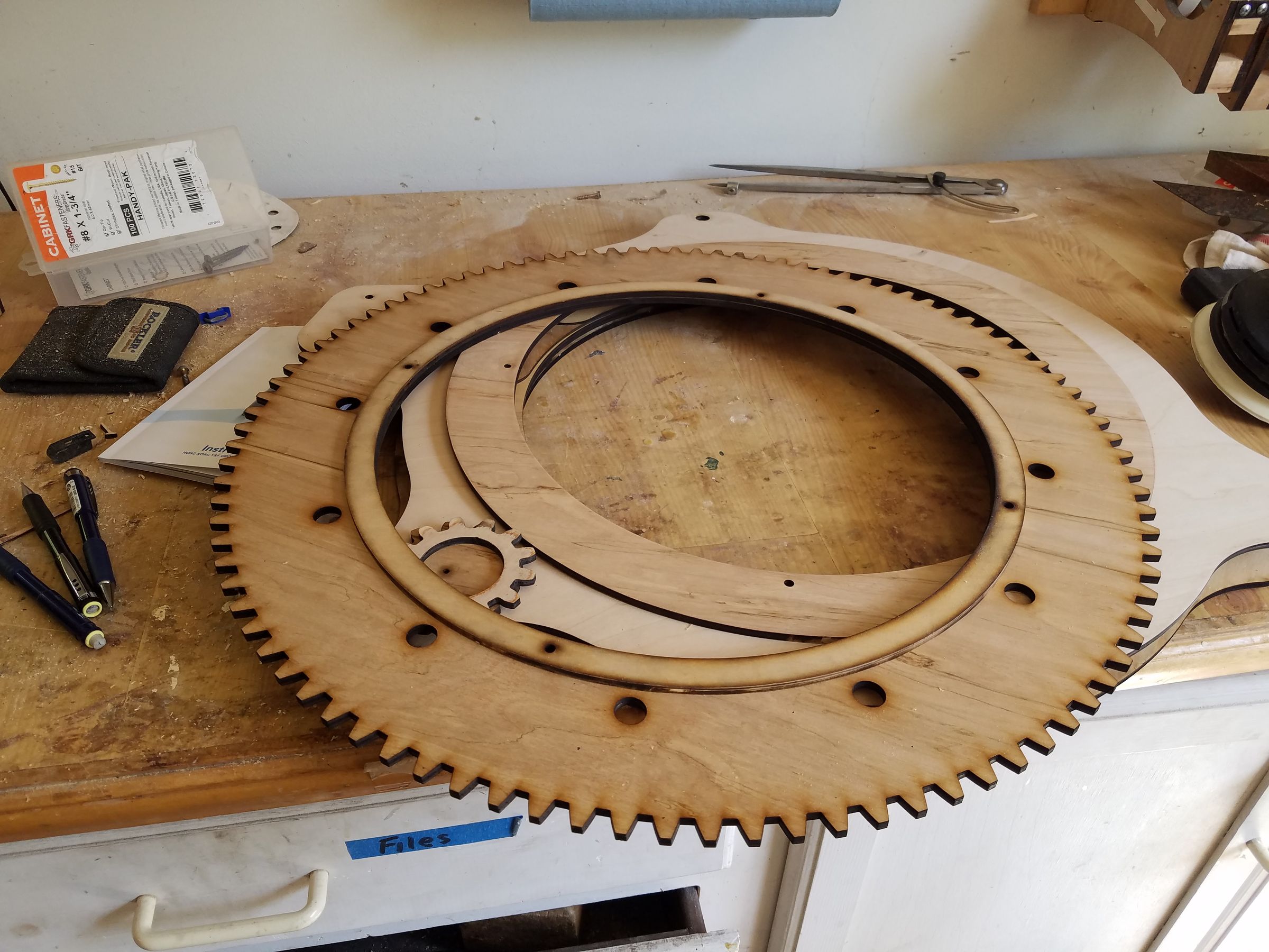 Mechanical Iris Door : 12 Steps (with Pictures) - Instructables