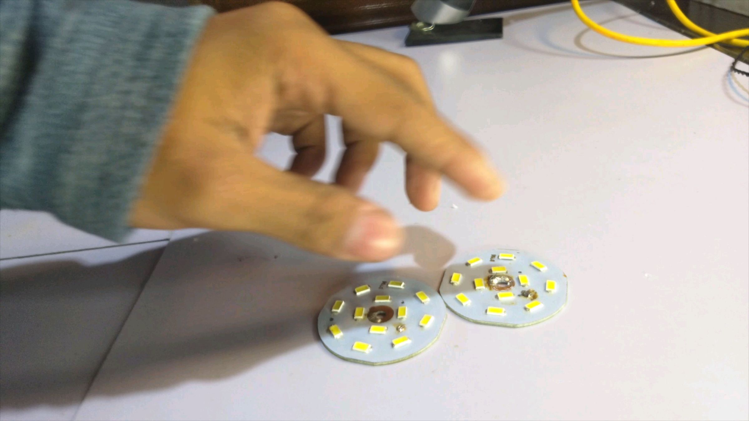 DIY LED FLASHLIGHT (SUPER BRIGHT) : 12 Steps (with Pictures ...