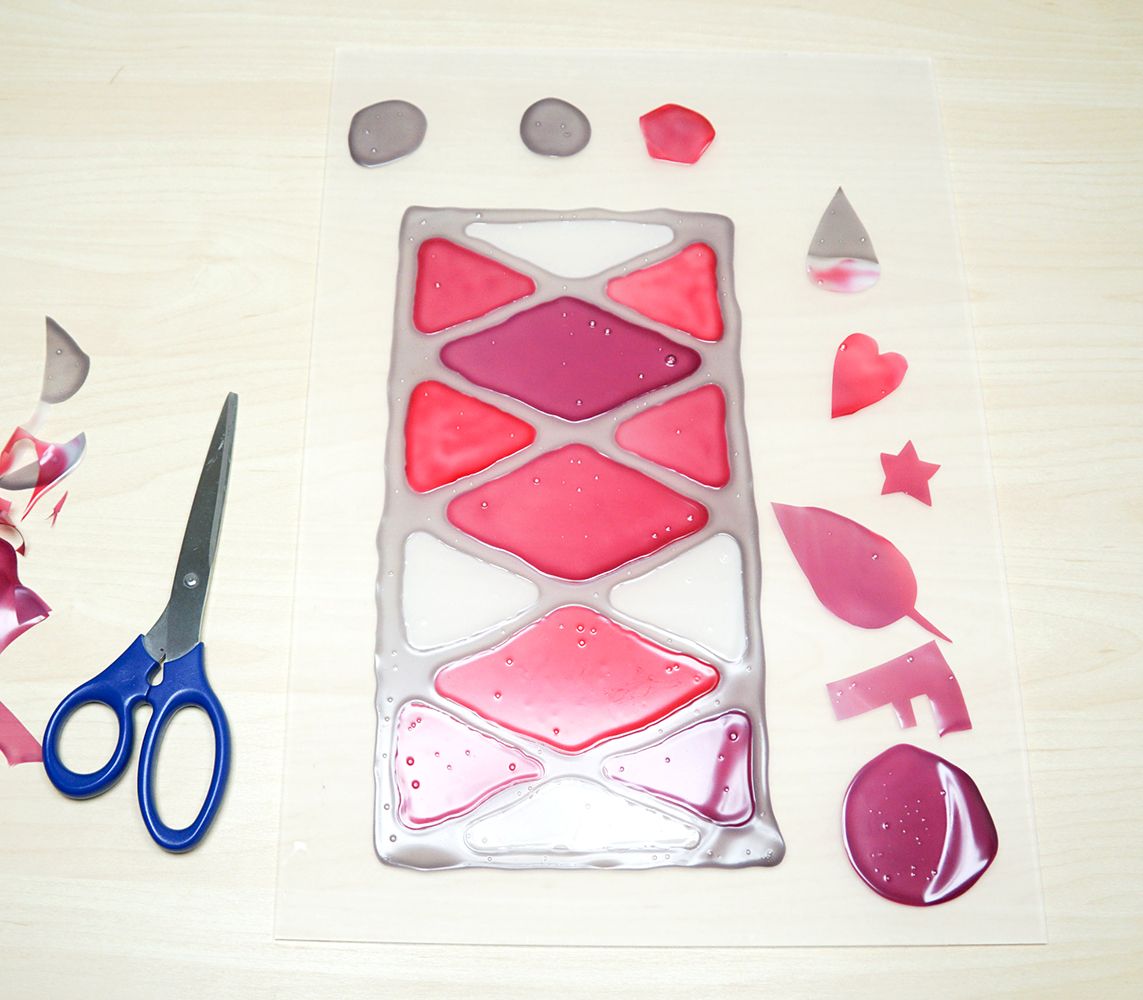 DIY Window Clings | How to Make Your Own Glass Decorations With PVA ...