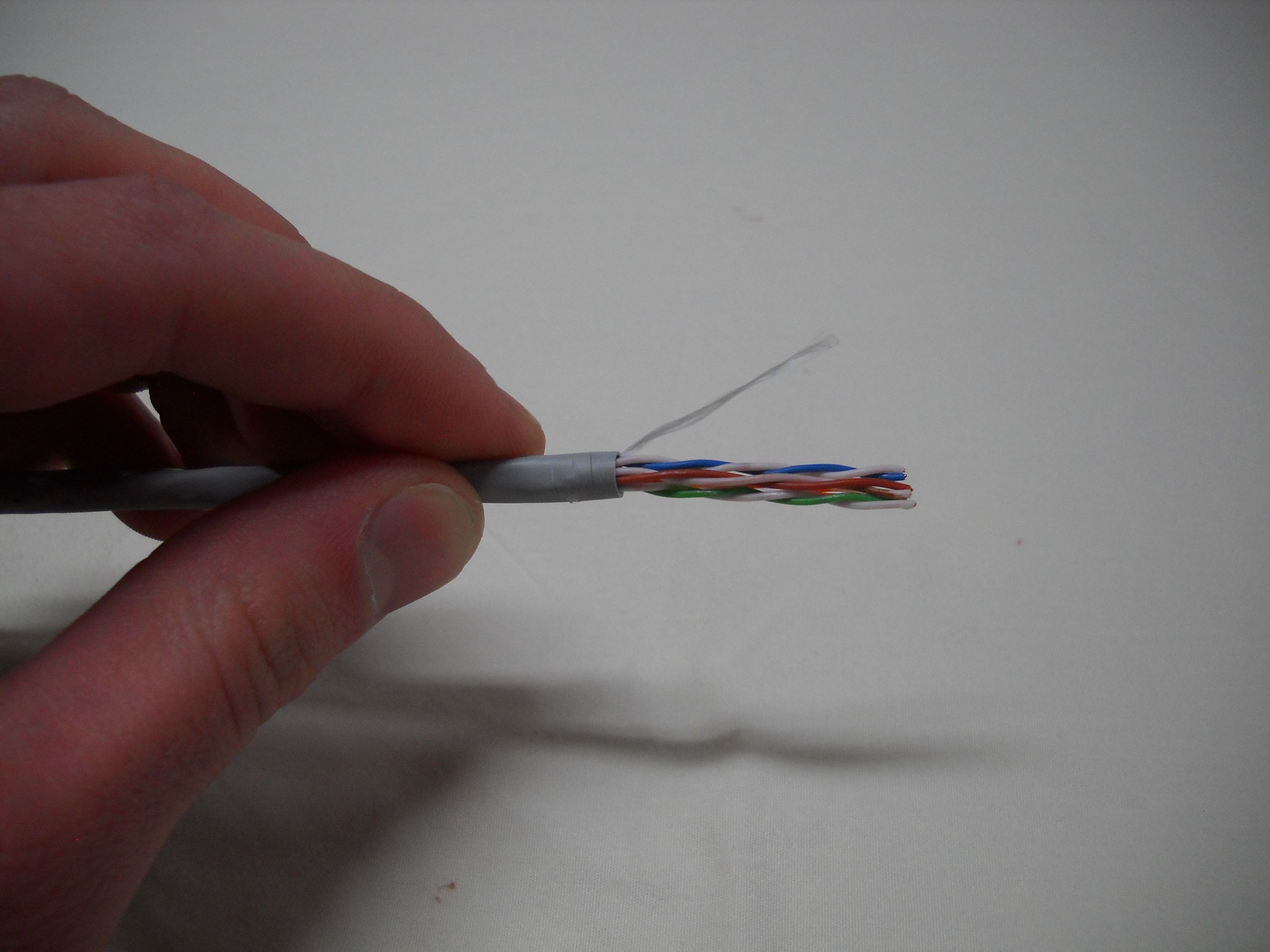 Terminating an Ethernet (CAT5e/CAT6) Cable : 6 Steps - Instructables