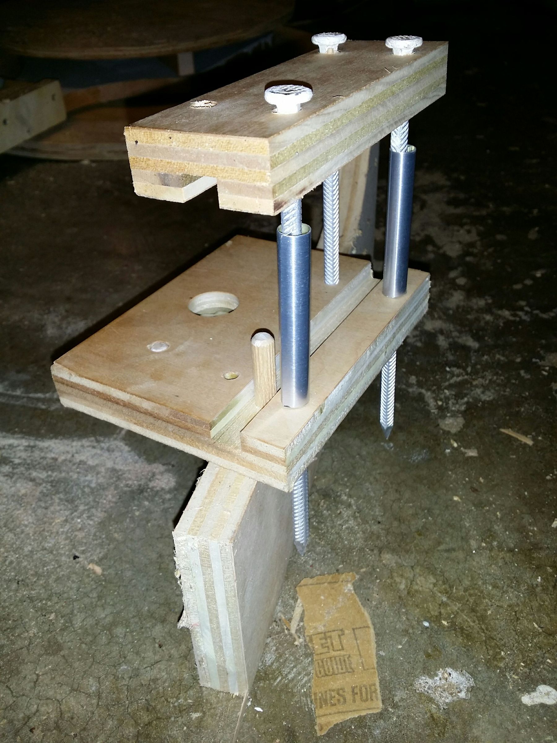 Capture Stand (& Tripod) Cell Phone Mount : 11 Steps - Instructables