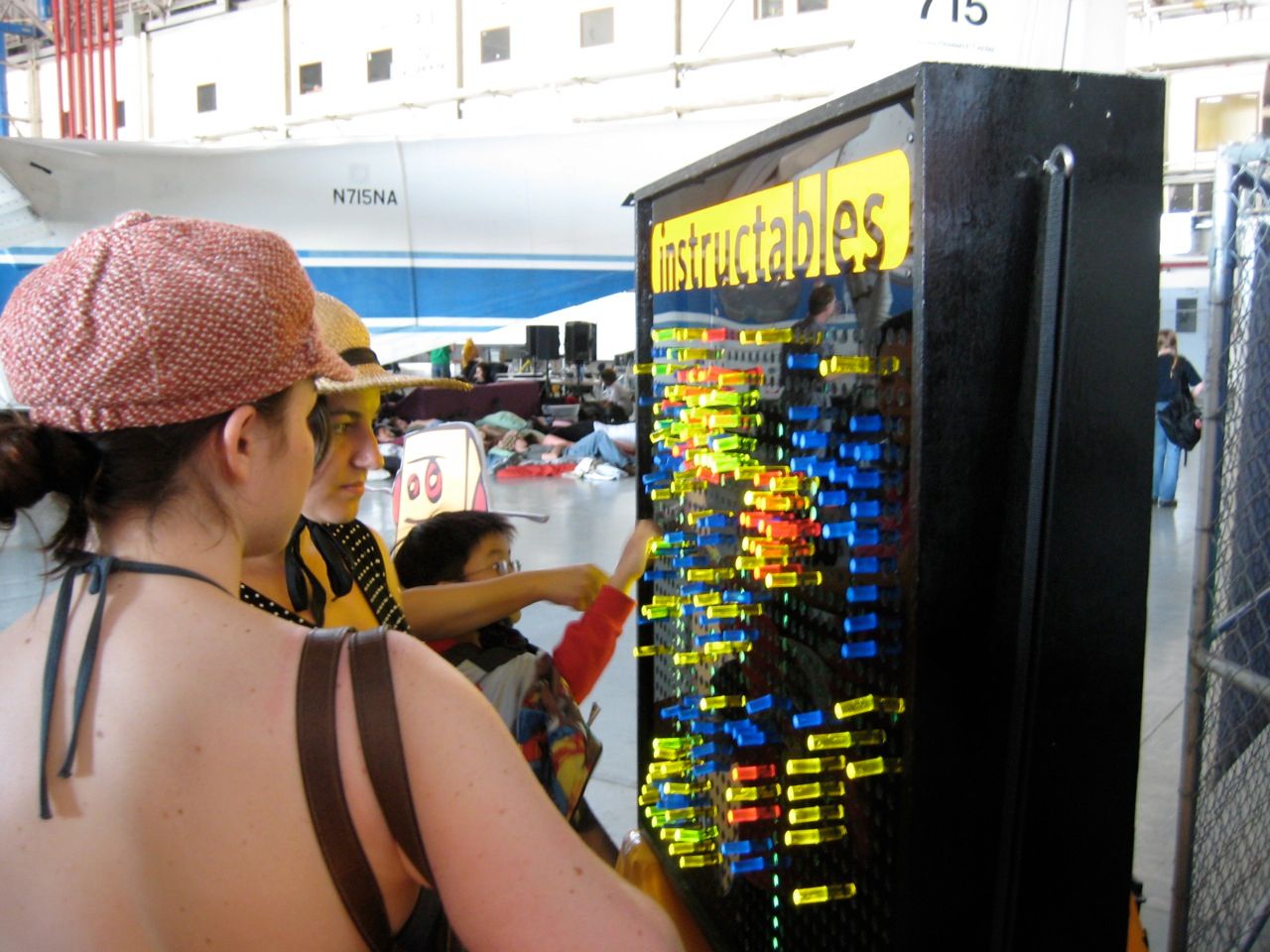 Giant Lite Brite : 9 Steps (with Pictures) - Instructables