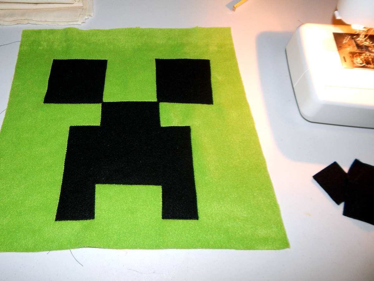 Sew a Giant Creeper : 7 Steps (with Pictures) - Instructables