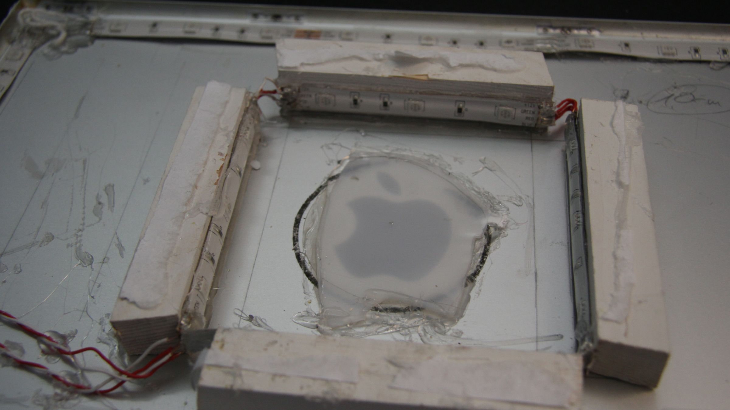 Cool Looking Lamp Made Out of Broken Laptop : 3 Steps - Instructables
