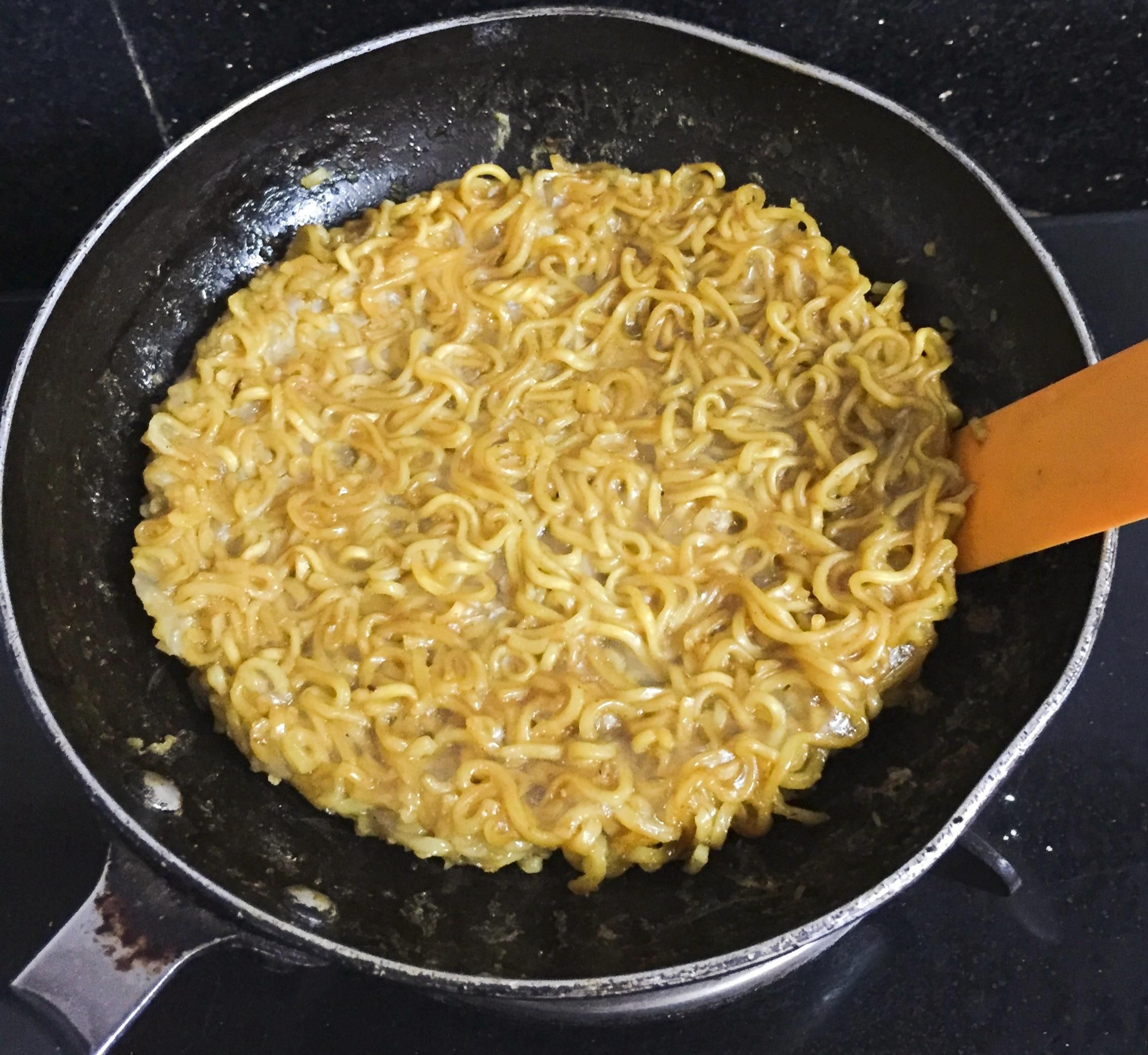 Instant Noodles Pizza in a Pan : 3 Steps (with Pictures) - Instructables