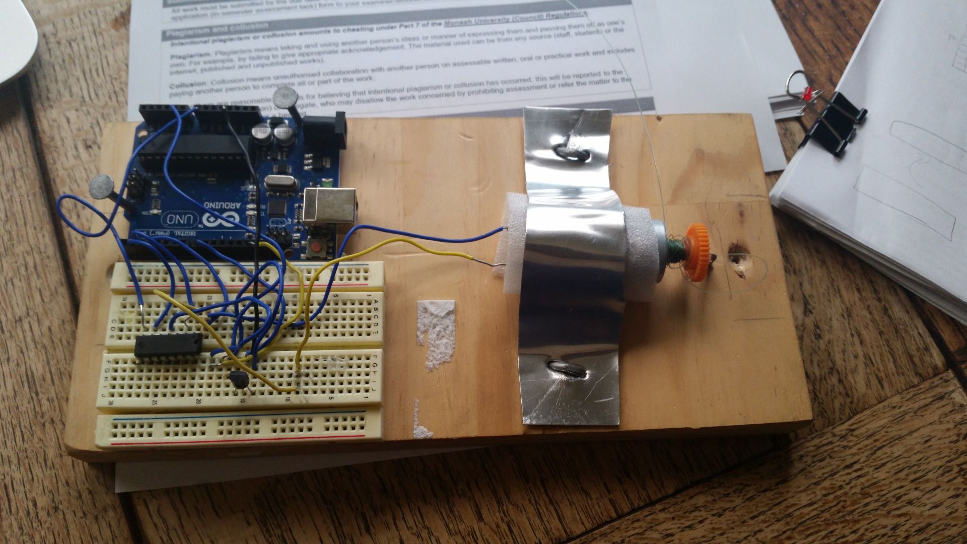 Motion Activated Descending Spider : 6 Steps (with Pictures ...