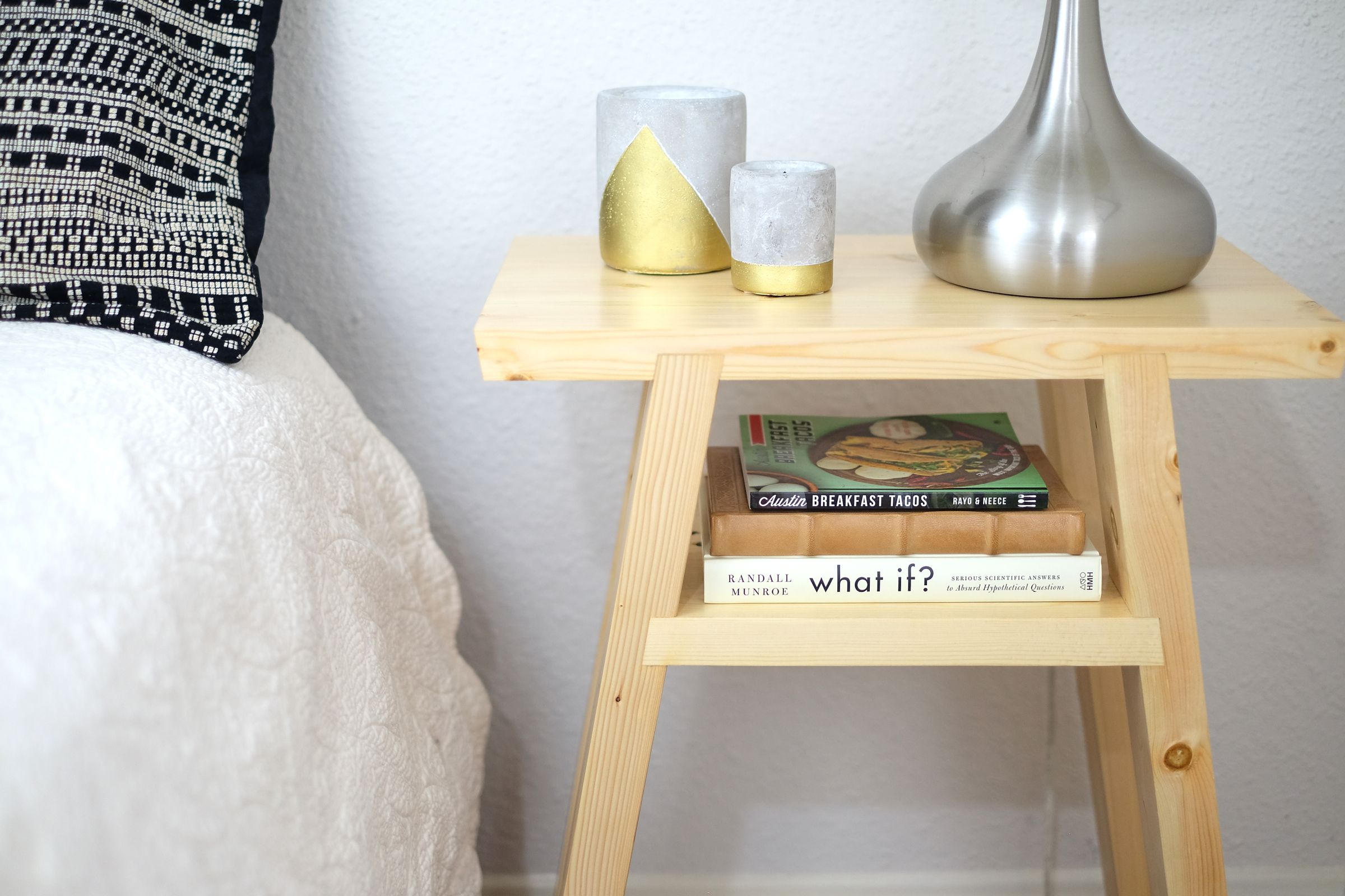 $9 2x4 Side Table : 6 Steps (with Pictures) - Instructables