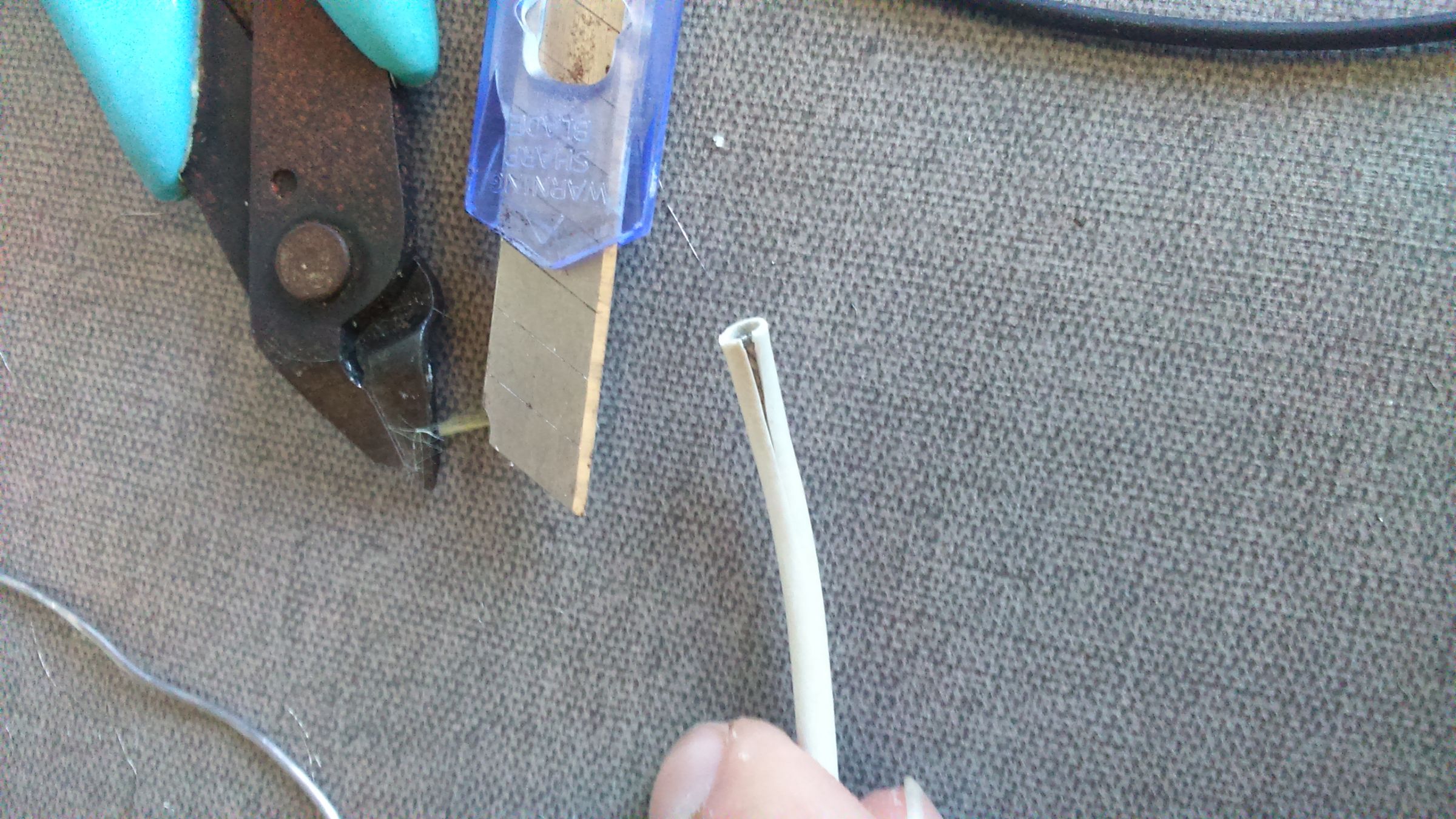 How to Fix the Cable Lightning Apple : 4 Steps (with Pictures ...