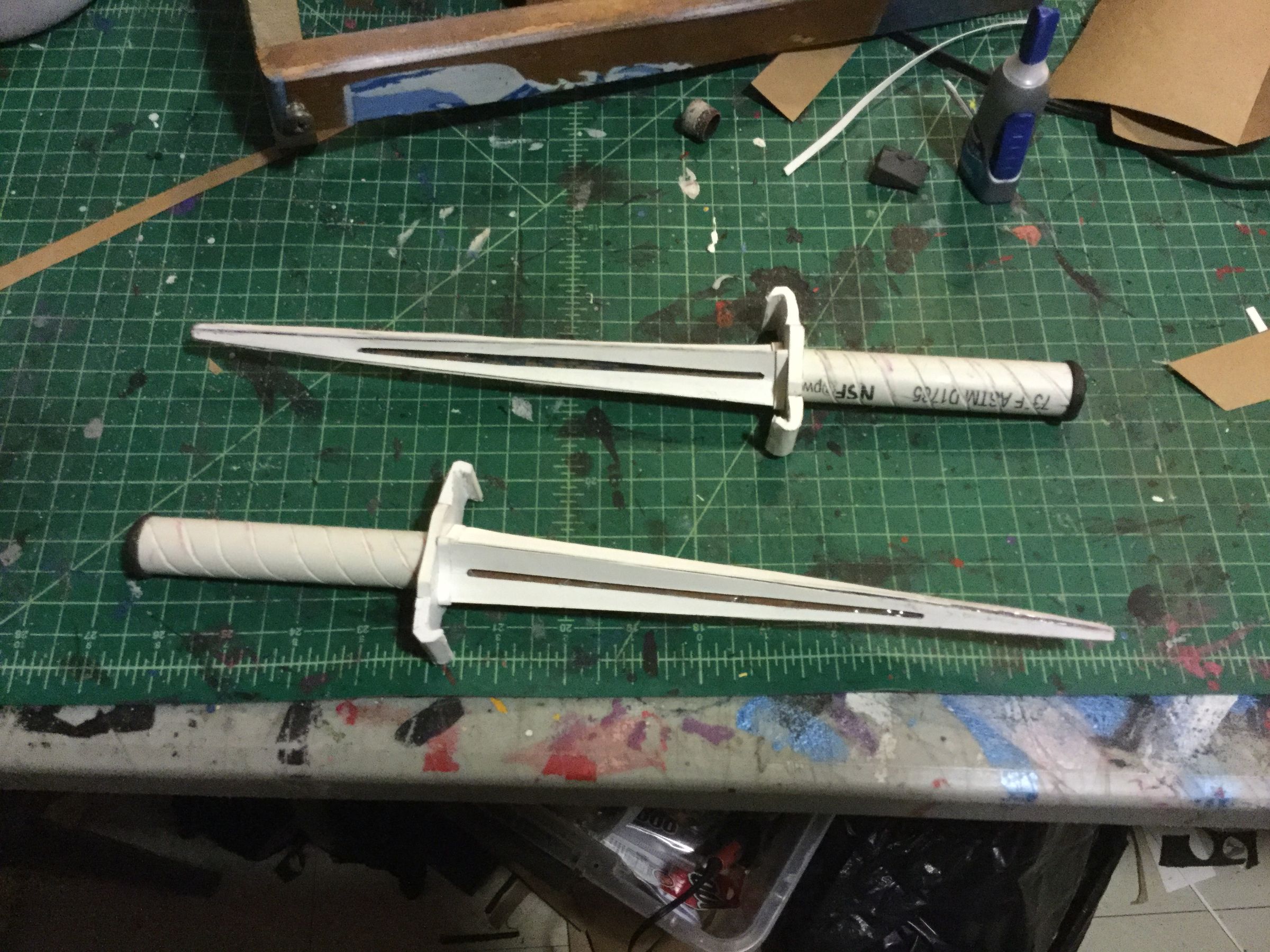 How to Make a Thor: Valkyrie Costume : 9 Steps (with Pictures ...