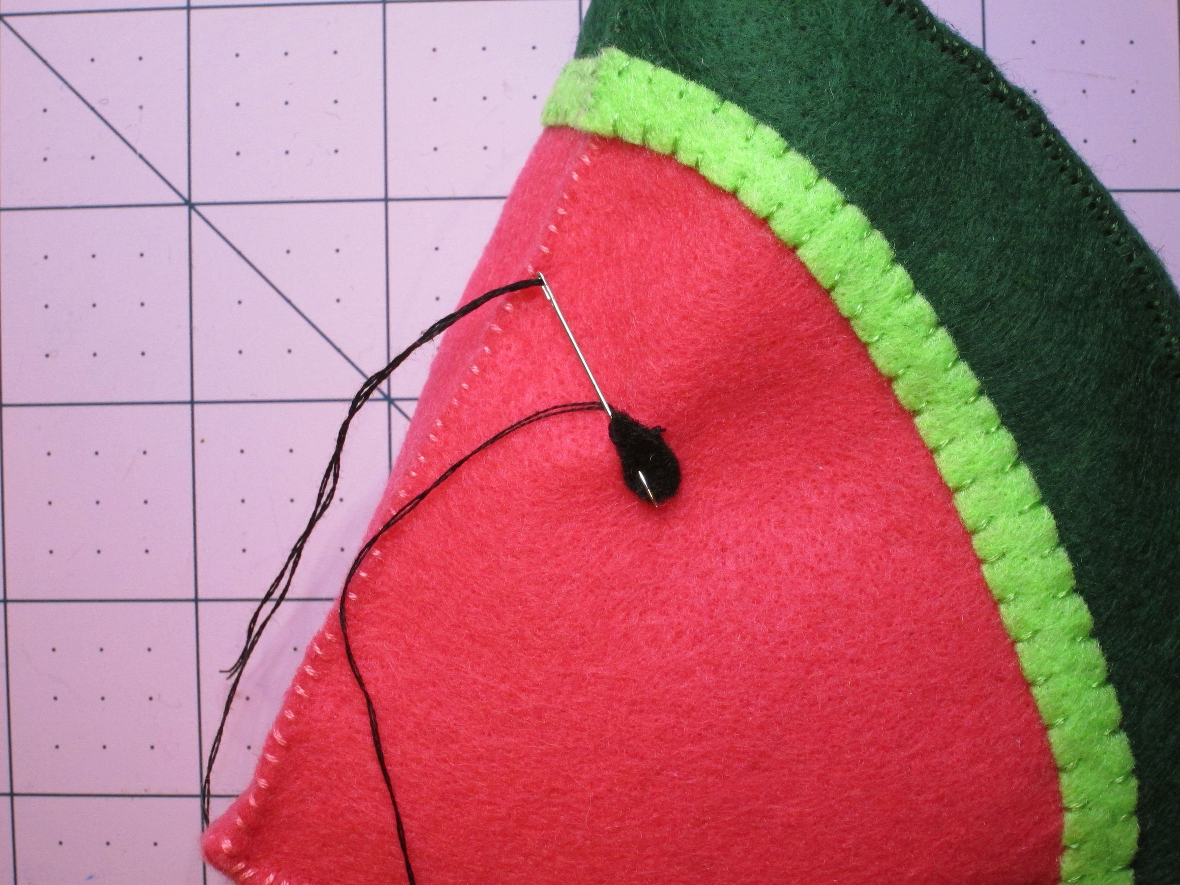 Felt Watermelon Slice : 20 Steps (with Pictures) - Instructables