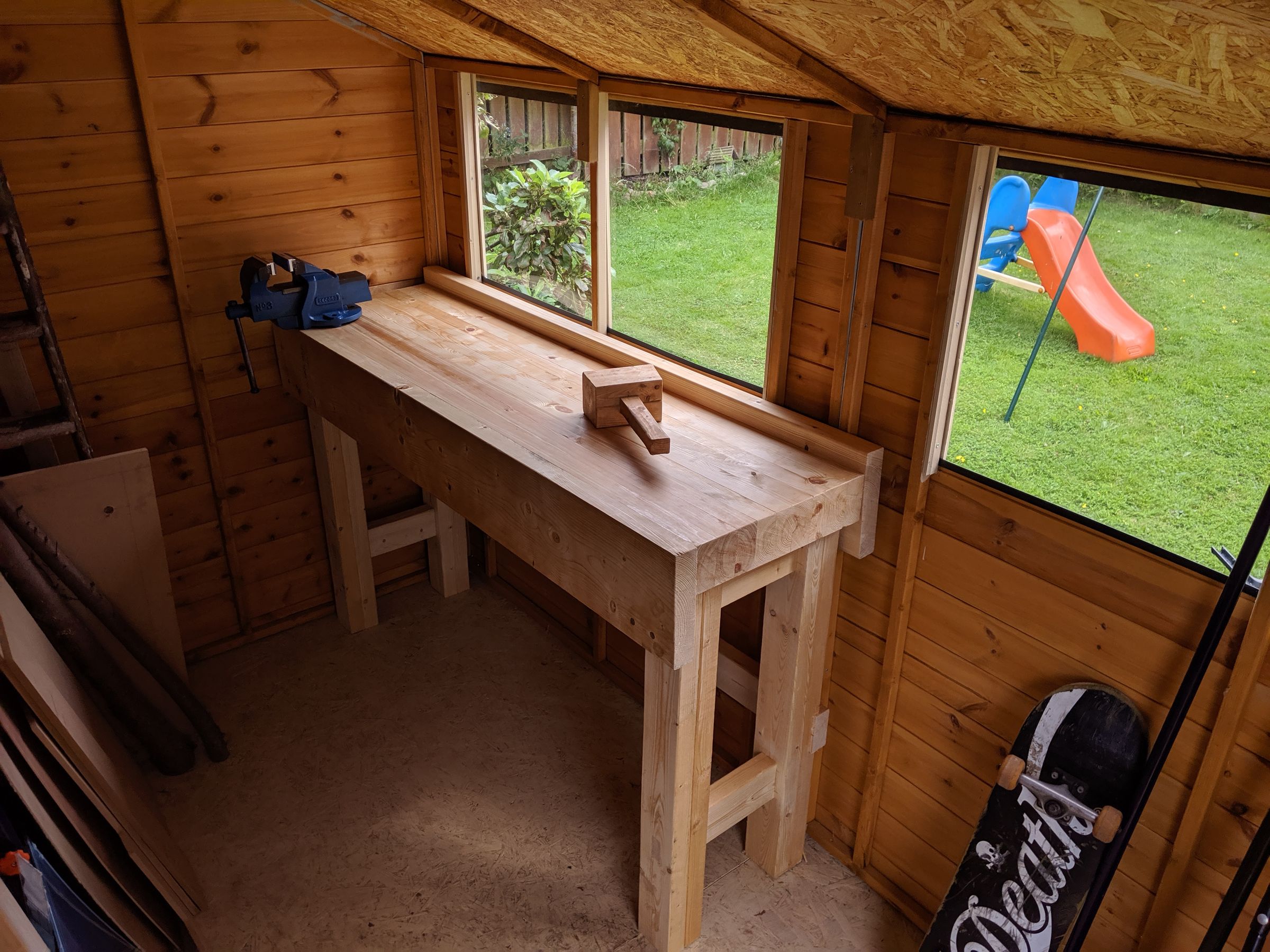 Simple Wood Workbench : 4 Steps (with Pictures) - Instructables