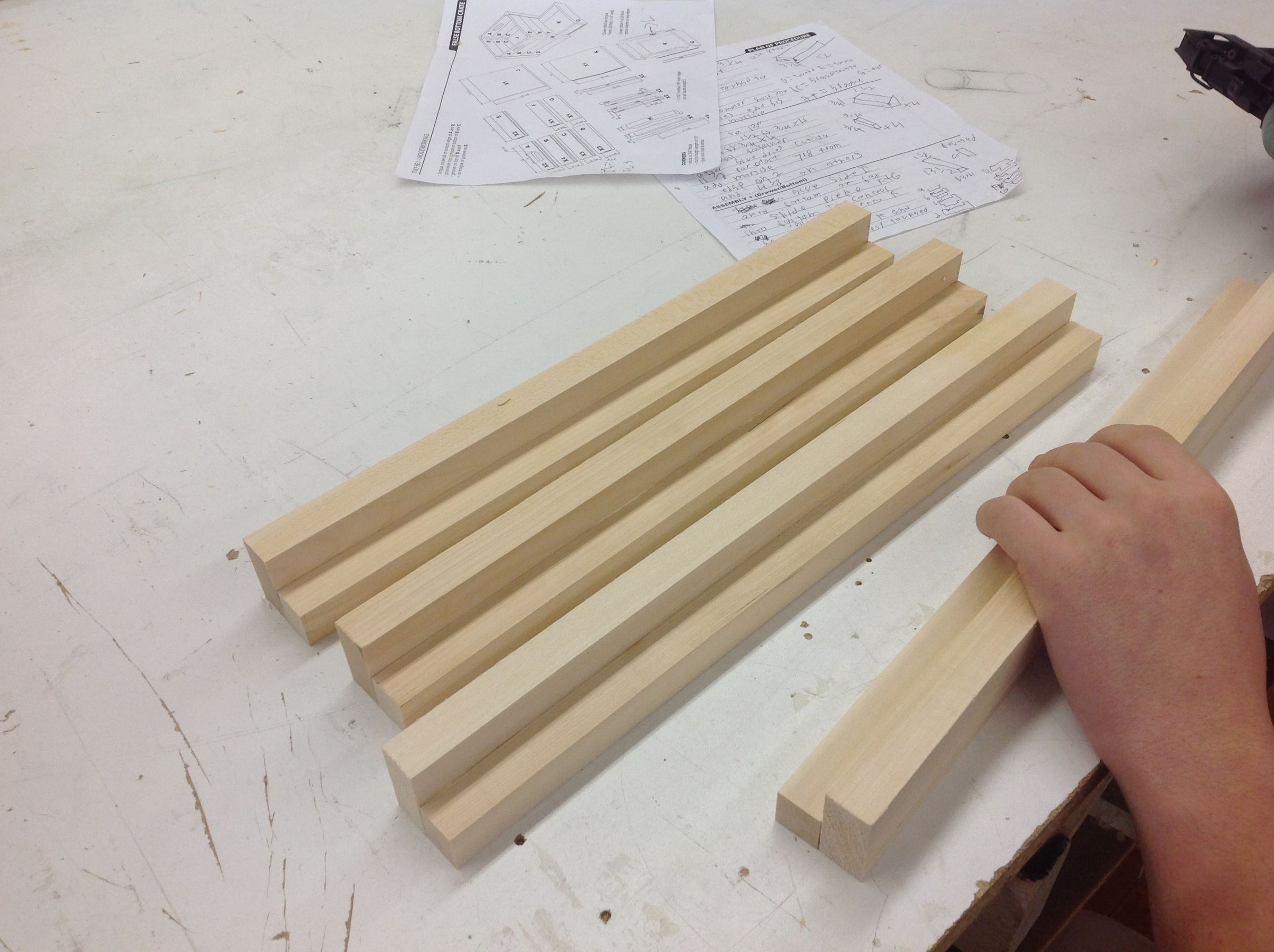 False Bottom Wooden Crate : 6 Steps (with Pictures) - Instructables