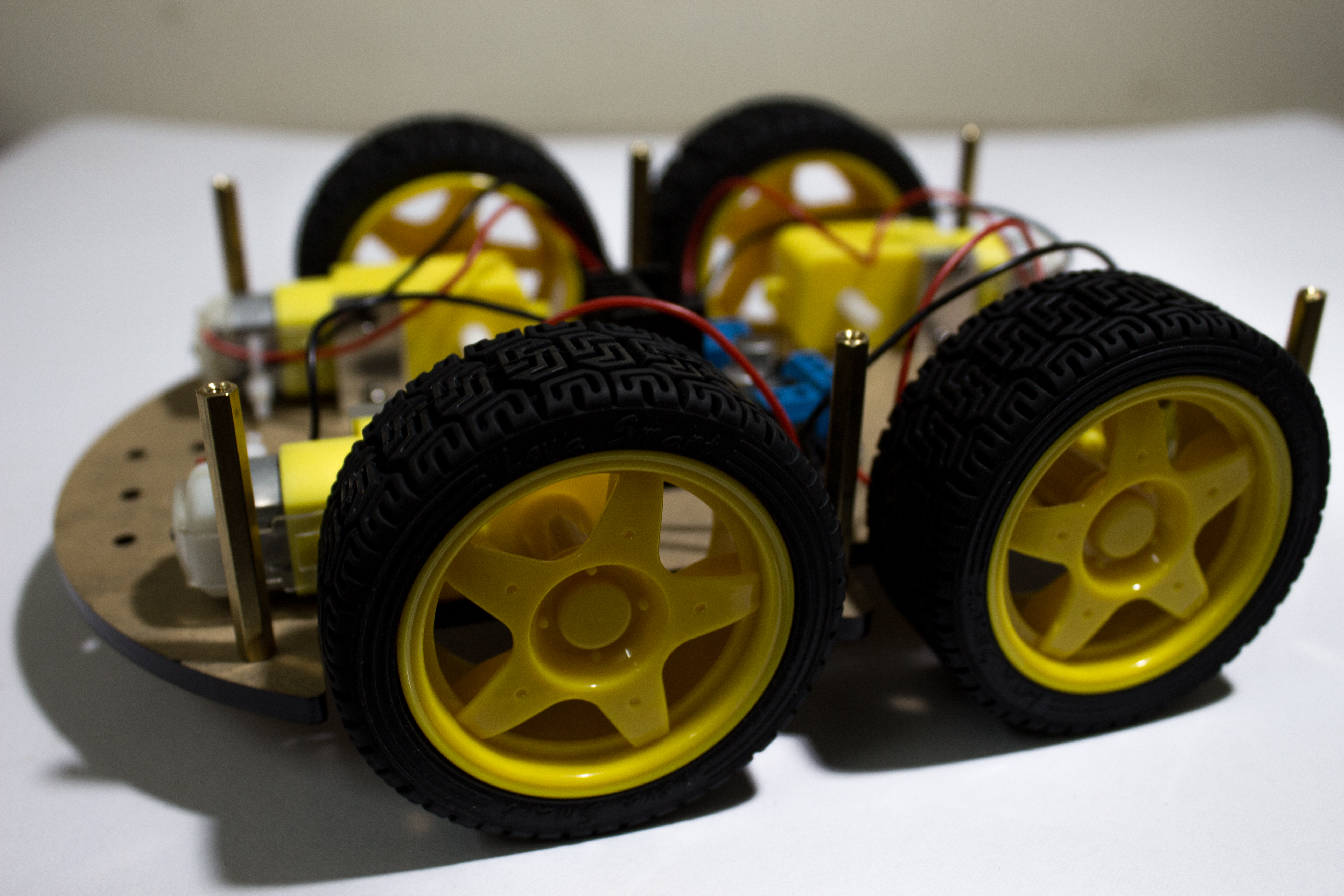 Smartphone Controlled Arduino Robot : 10 Steps (with Pictures ...