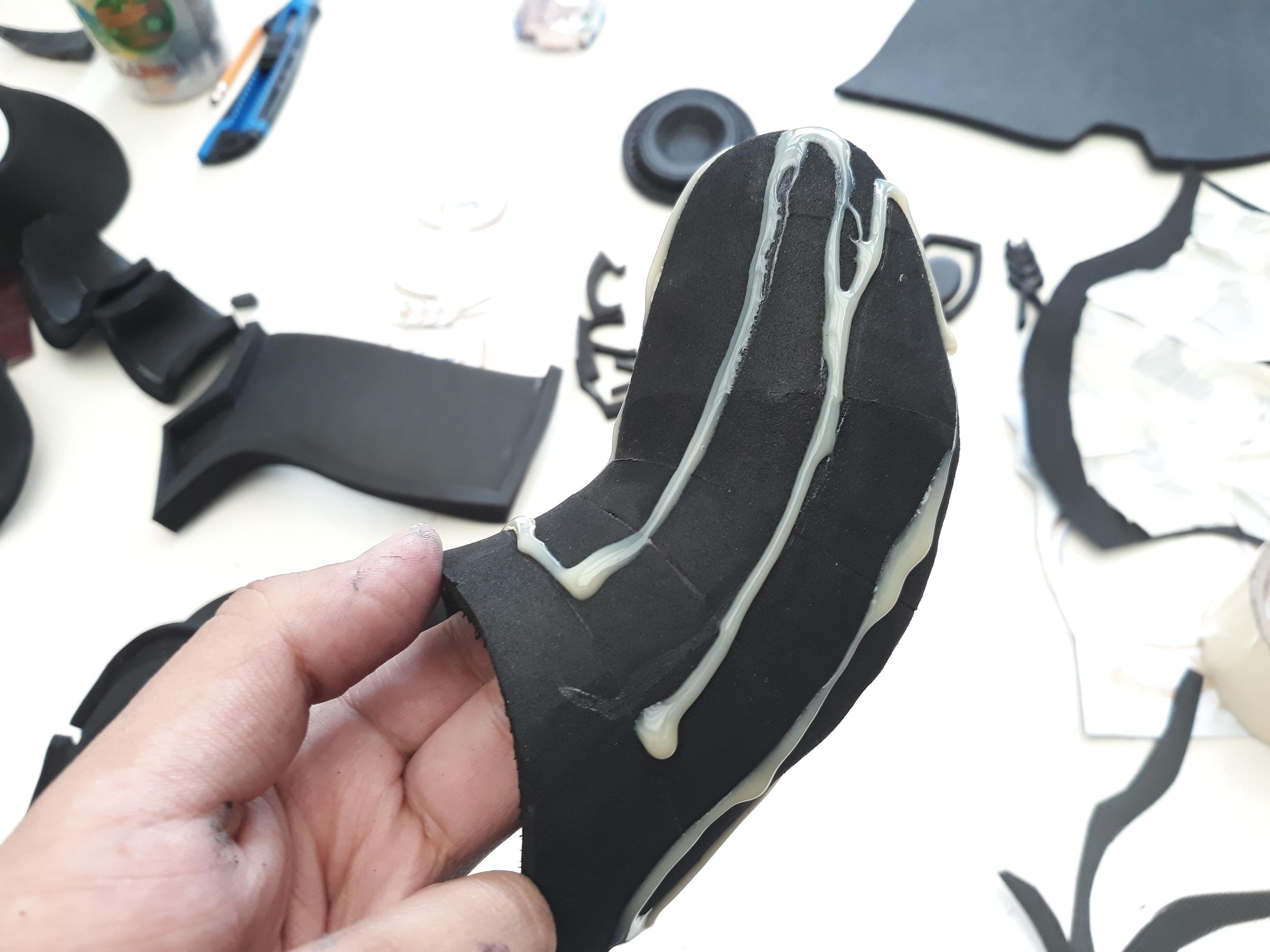 The Infinity Gauntlet. : 30 Steps (with Pictures) - Instructables
