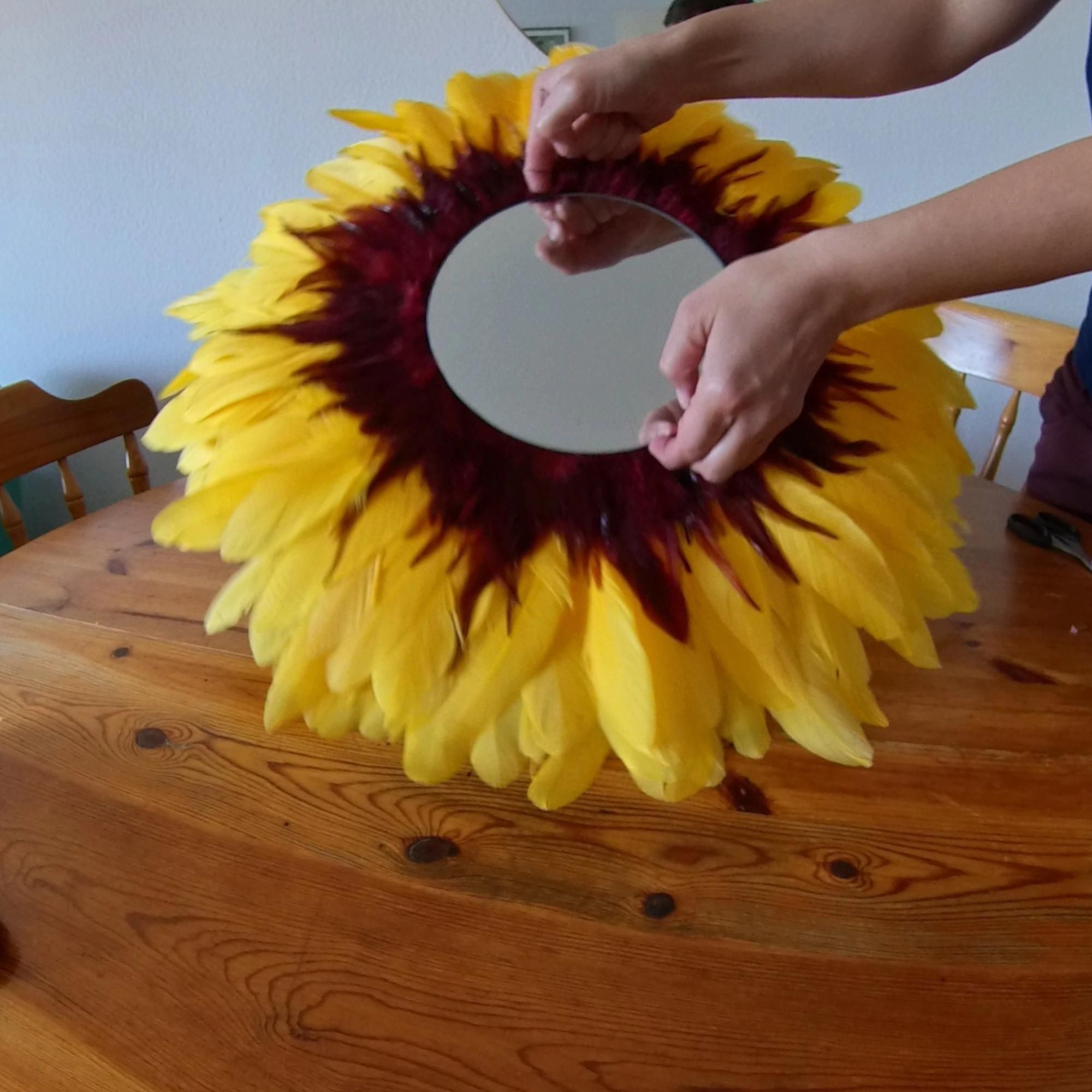 Jujuhat - Feathery Sunflower Mirror : 5 Steps (with Pictures ...