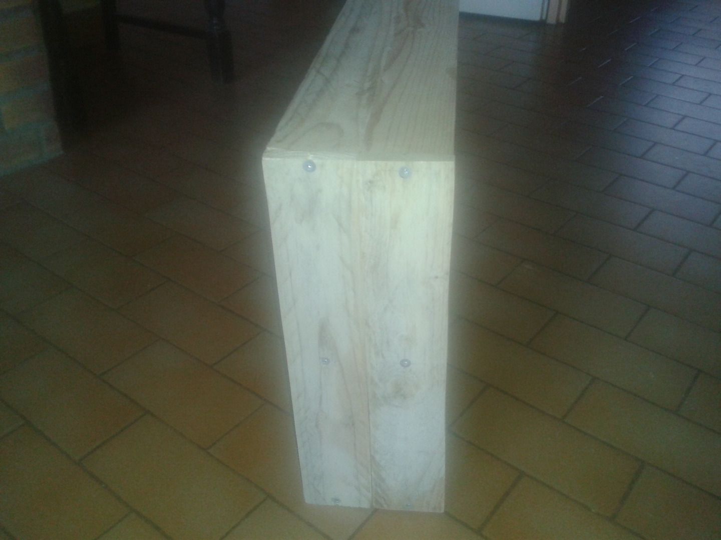 Simple Pallet Book Shelf : 3 Steps - Instructables