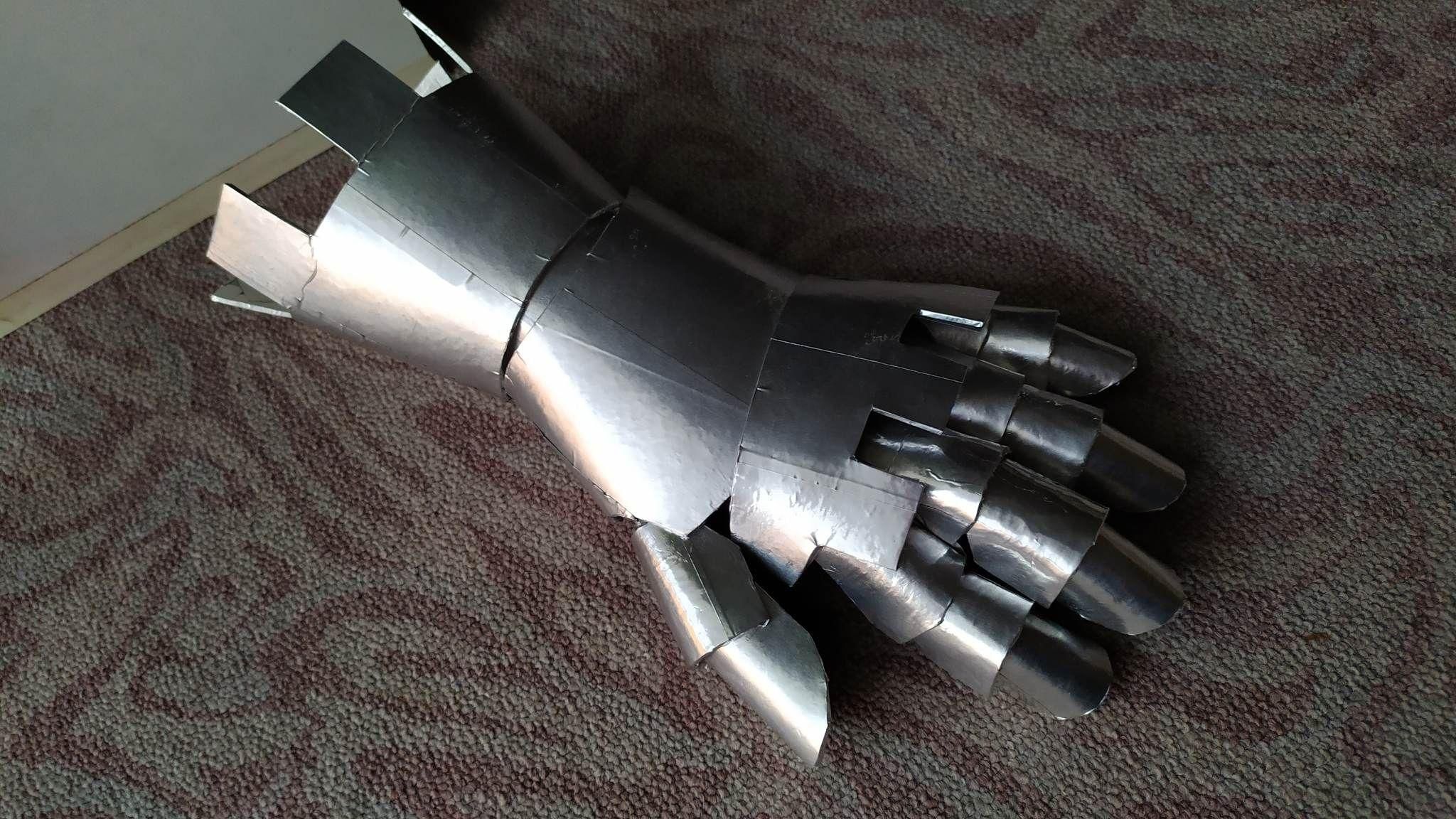 Costume Gauntlets for Less Than a Fiver. : 13 Steps (with Pictures ...