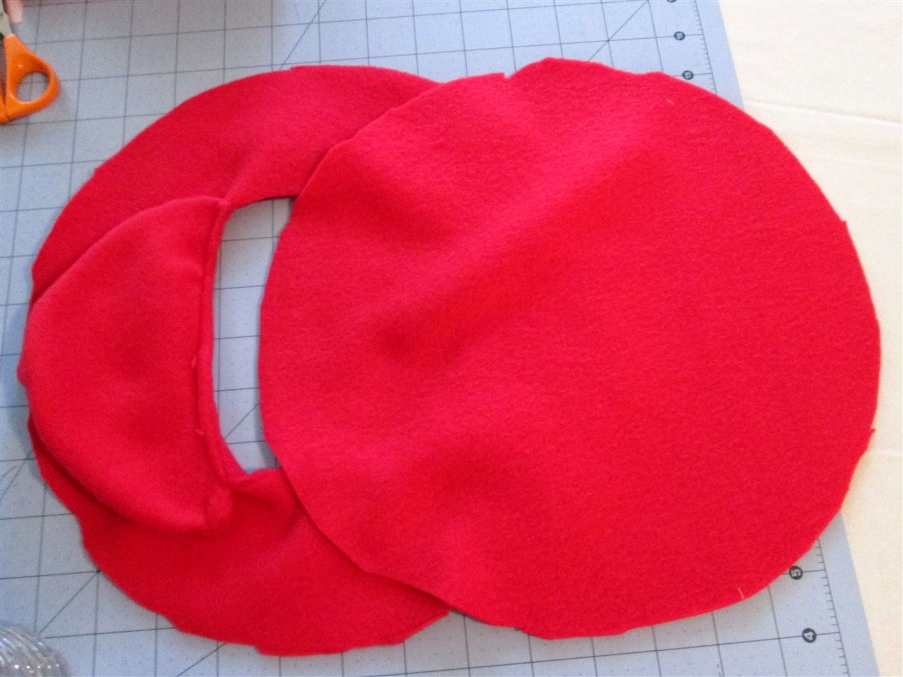 Super Mario Hat Tutorial : 8 Steps (with Pictures) - Instructables