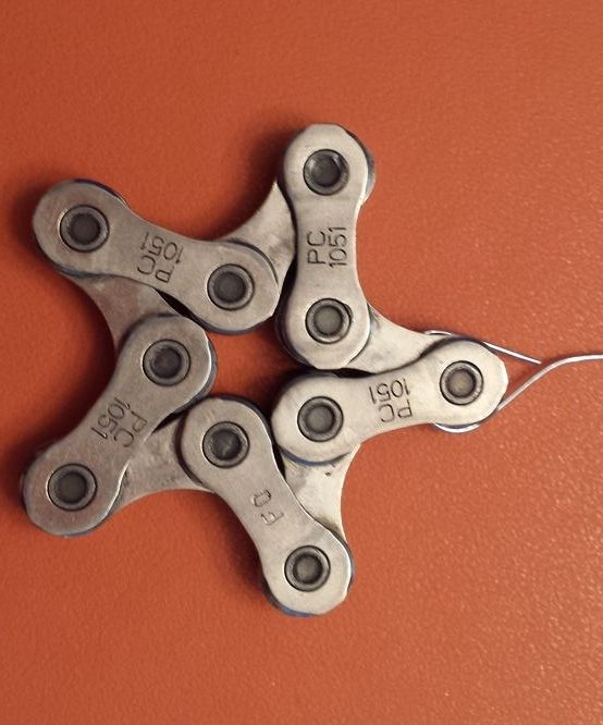 Make Holiday Ornament From Bicycle Chain : 8 Steps (with Pictures ...