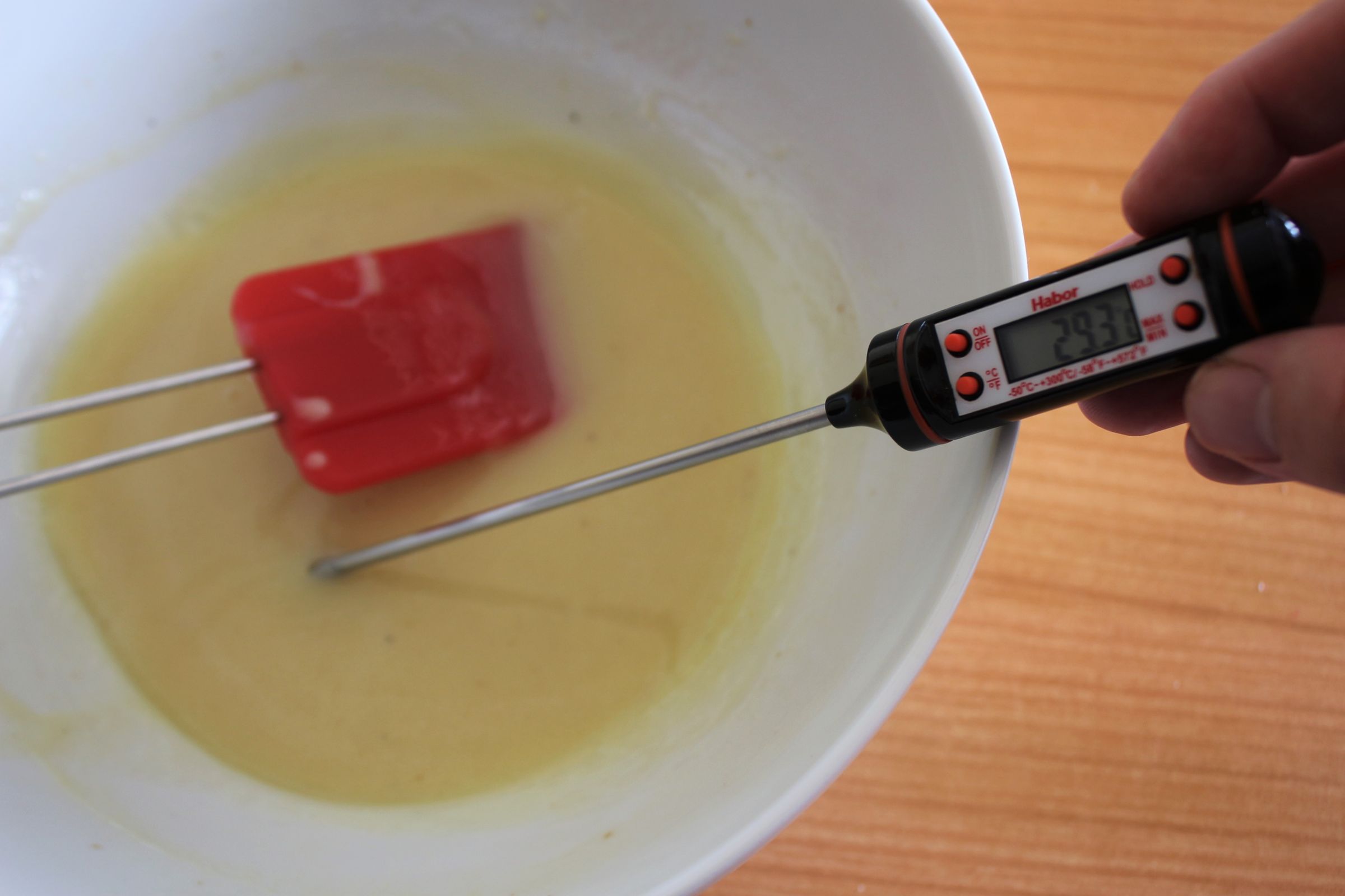 Choco Shock Cake : 7 Steps (with Pictures) - Instructables