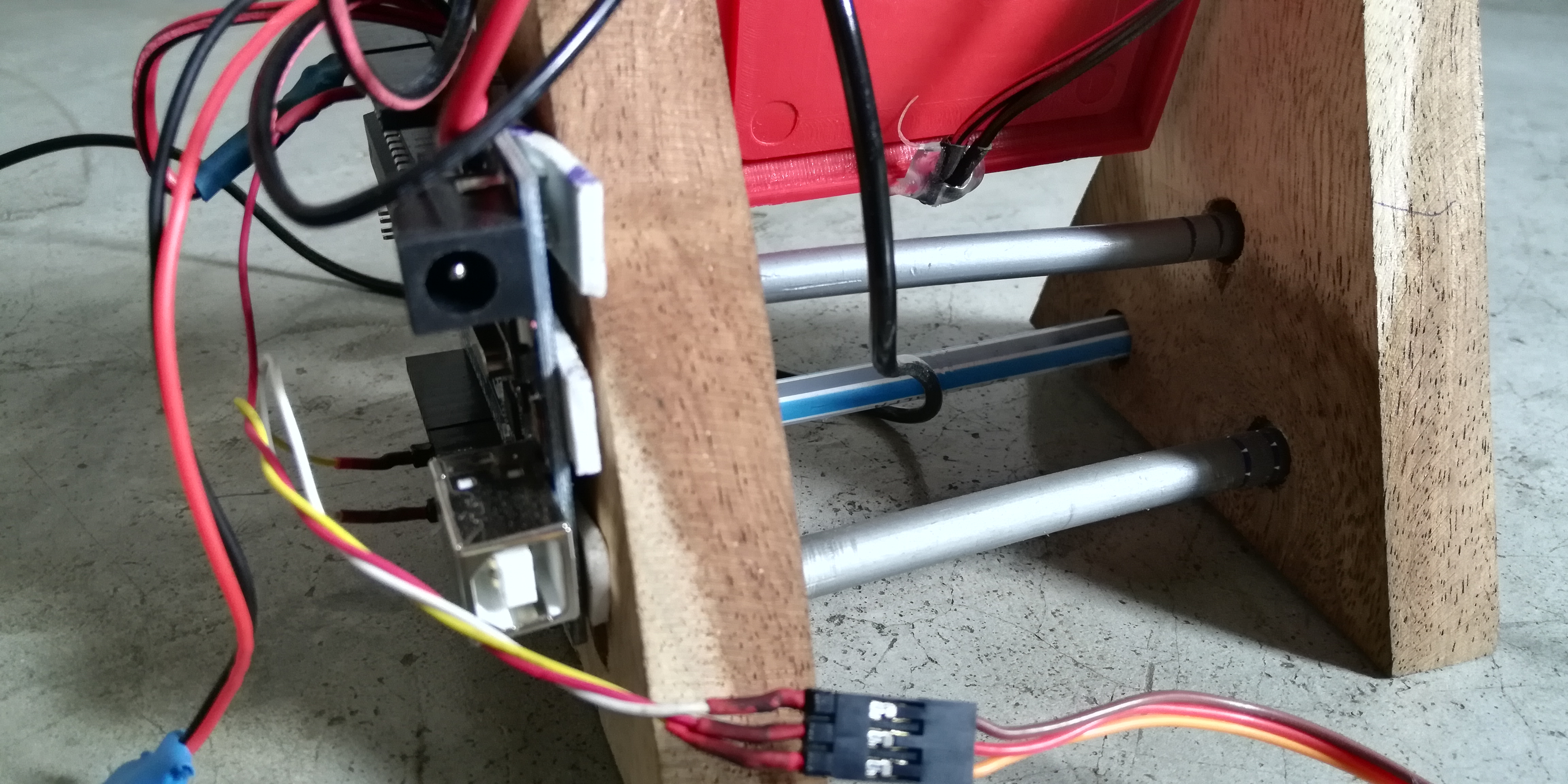 How to Make Solar Tracker Using Arduino and Servo Motor : 4 Steps ...