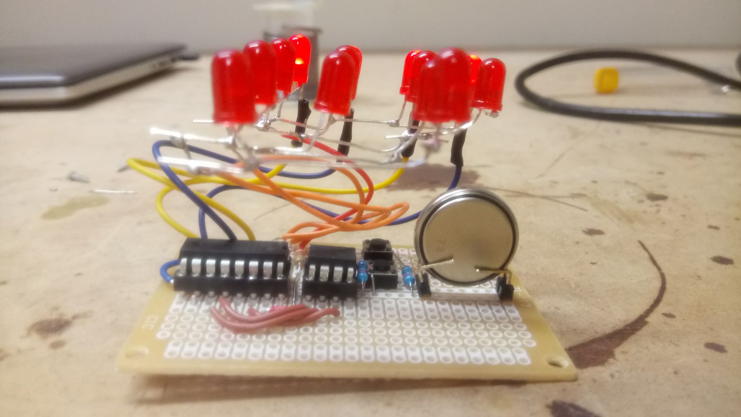 Simple Binary Clock Using Attiny85 : 10 Steps - Instructables
