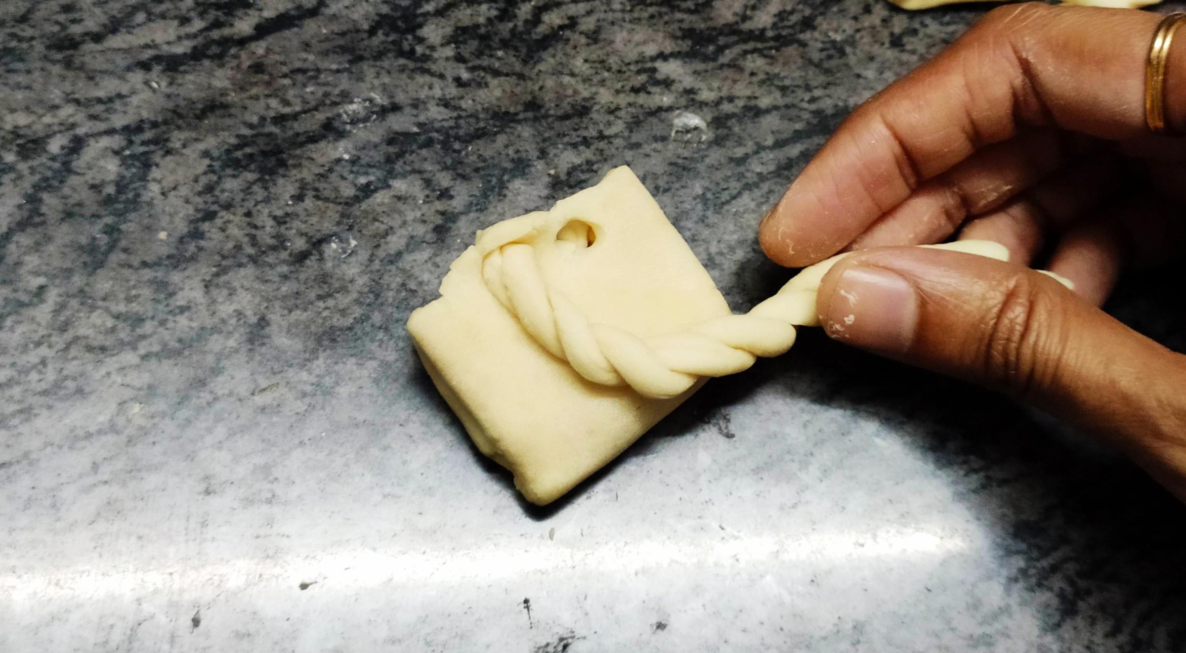 Edible Stuffed Purses : 30 Steps (with Pictures) - Instructables