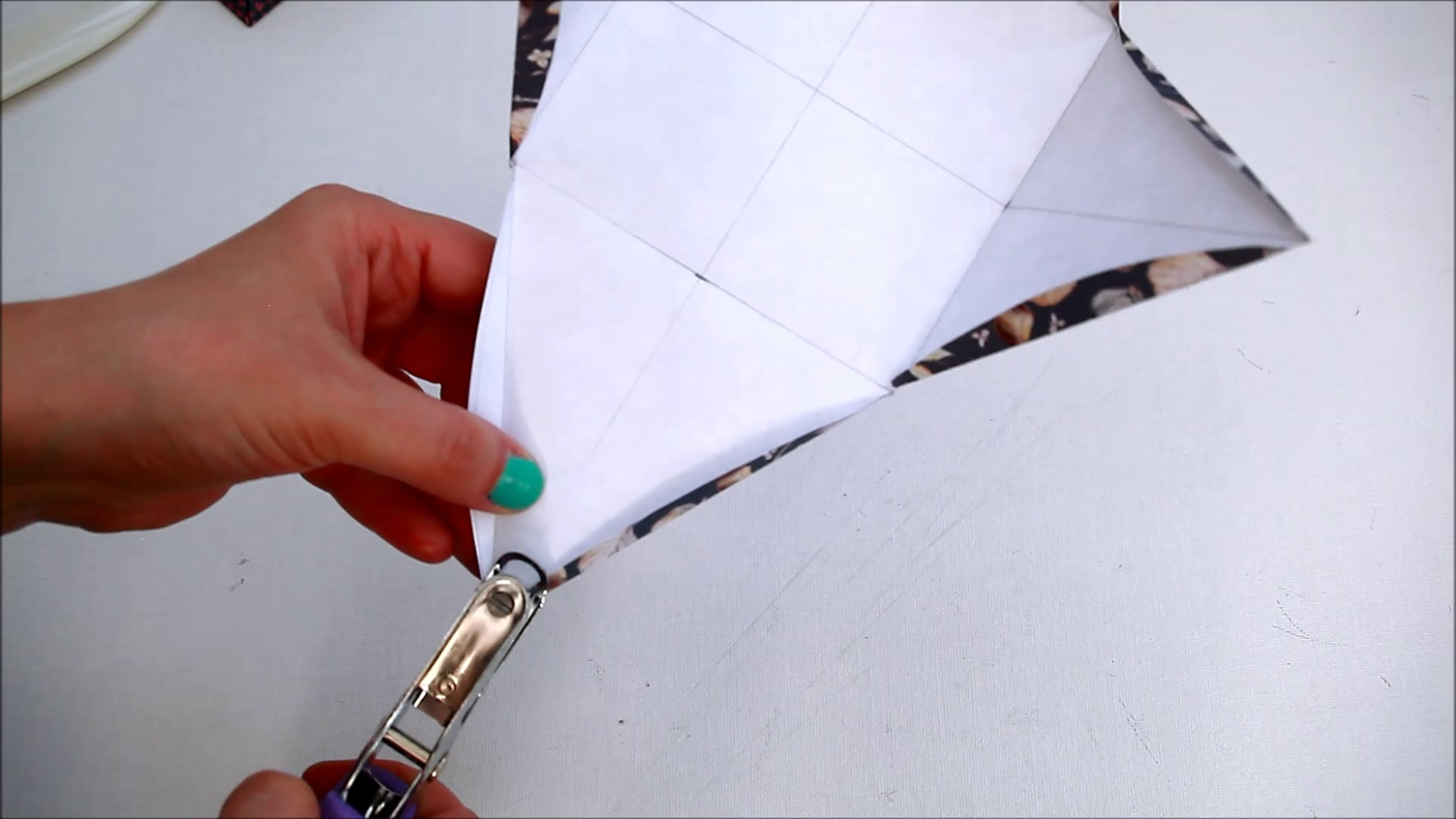Pyramid Box Tutorial : 5 Steps - Instructables