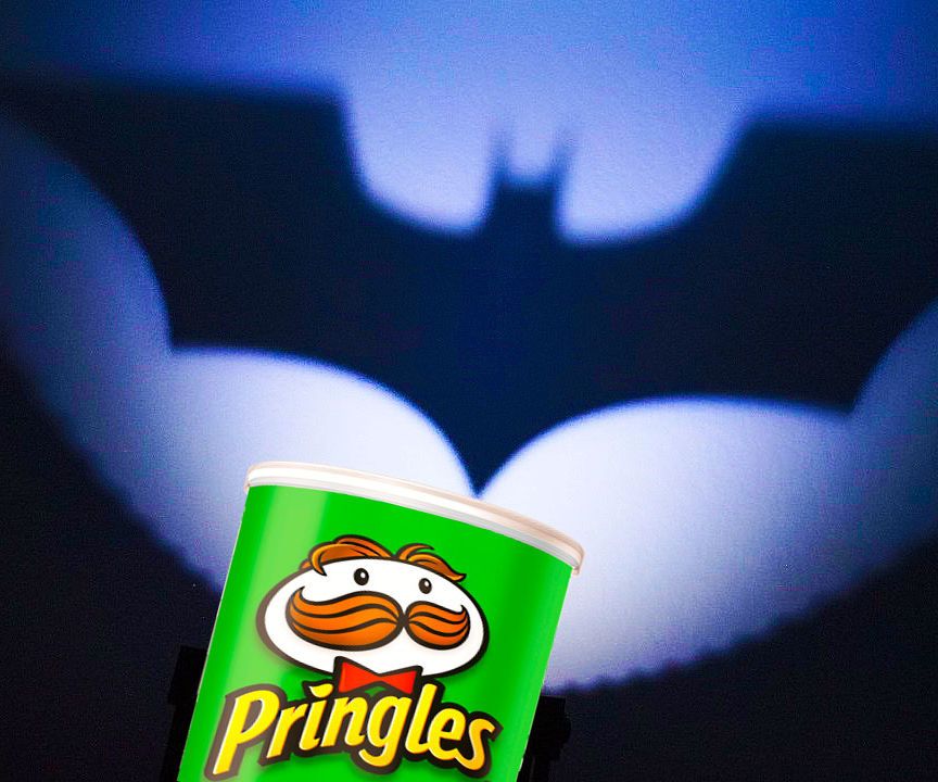 3 Pringles Tricks | Simple Life Hacks | Flashlight Batman : 4 Steps ...
