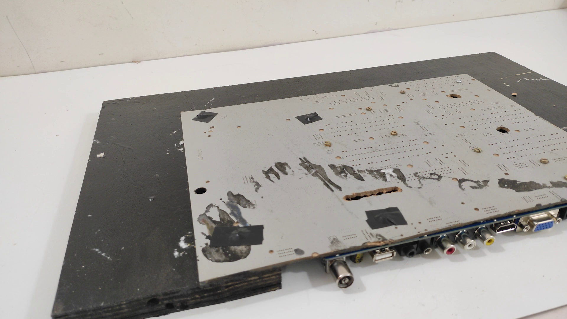 Convert Old Display Panel Into Sleek Monitor : 10 Steps (with Pictures ...