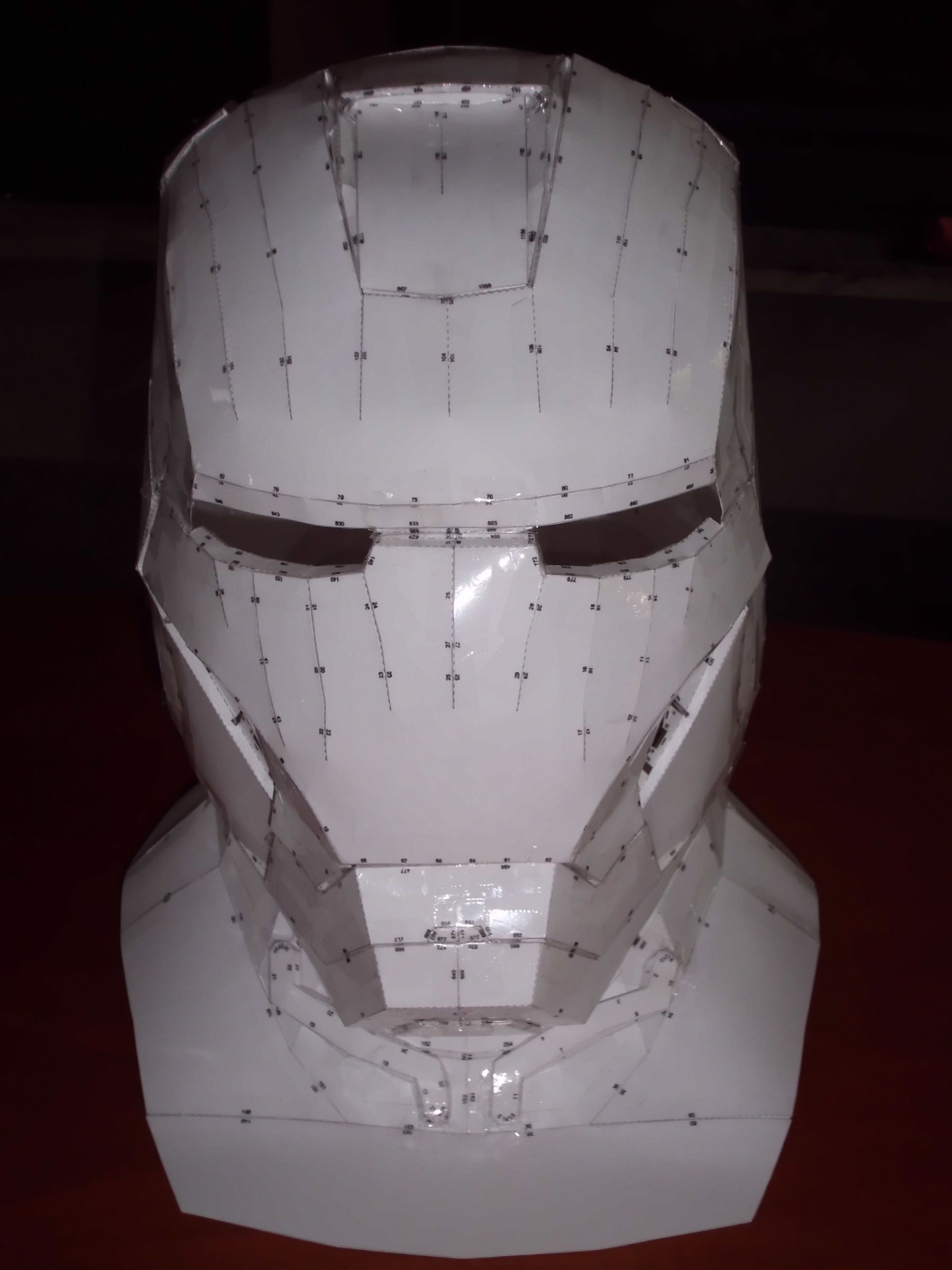 Iron Man Pepakura Paper Suit : 7 Steps - Instructables