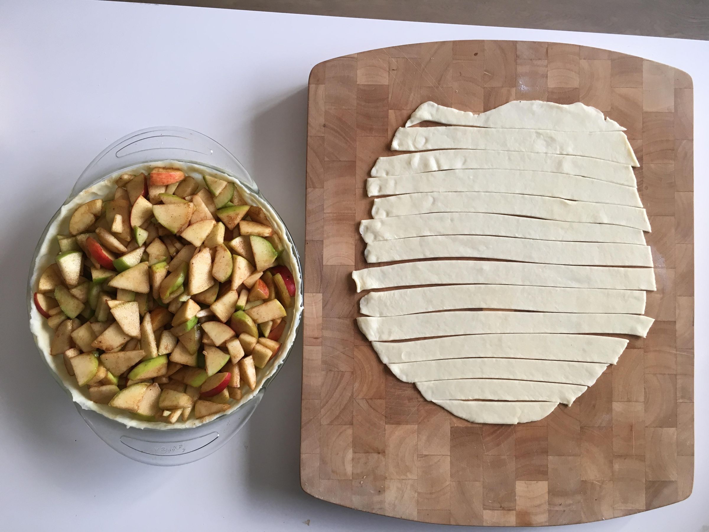 Simple How-to for Making a Lattice Crust for a Pie : 8 Steps (with ...