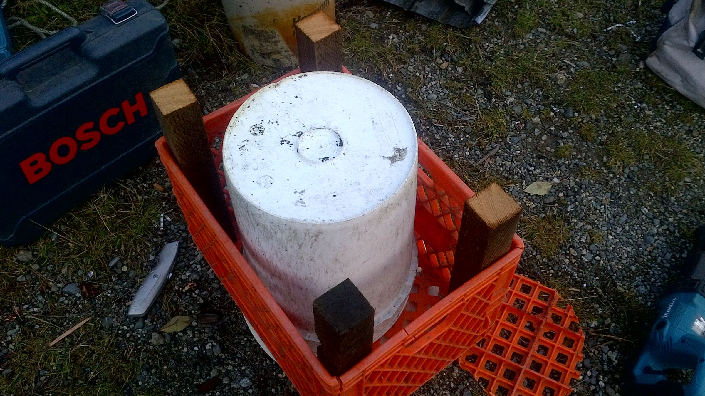 Bush Toilet : 5 Steps - Instructables