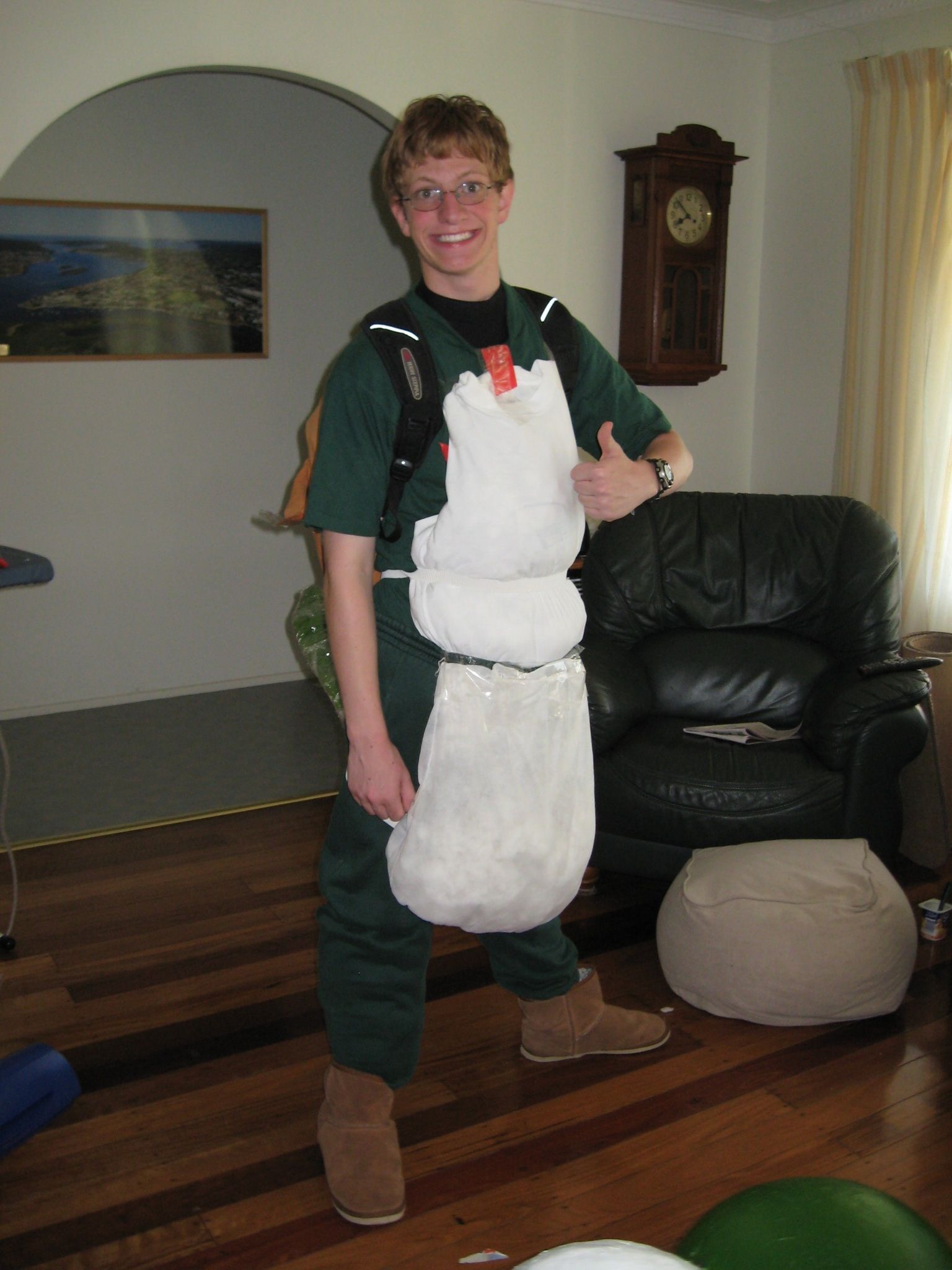 How to Make a Yoshi Costume : 12 Steps (with Pictures) - Instructables