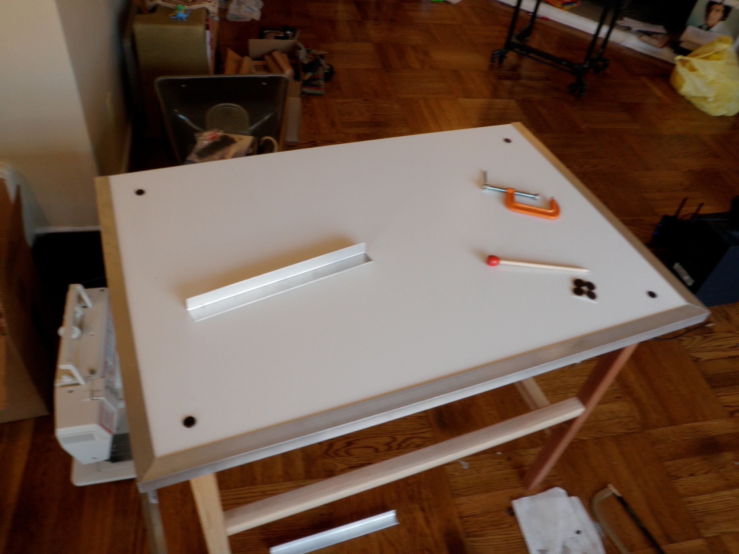 Basic Work Table : 9 Steps - Instructables