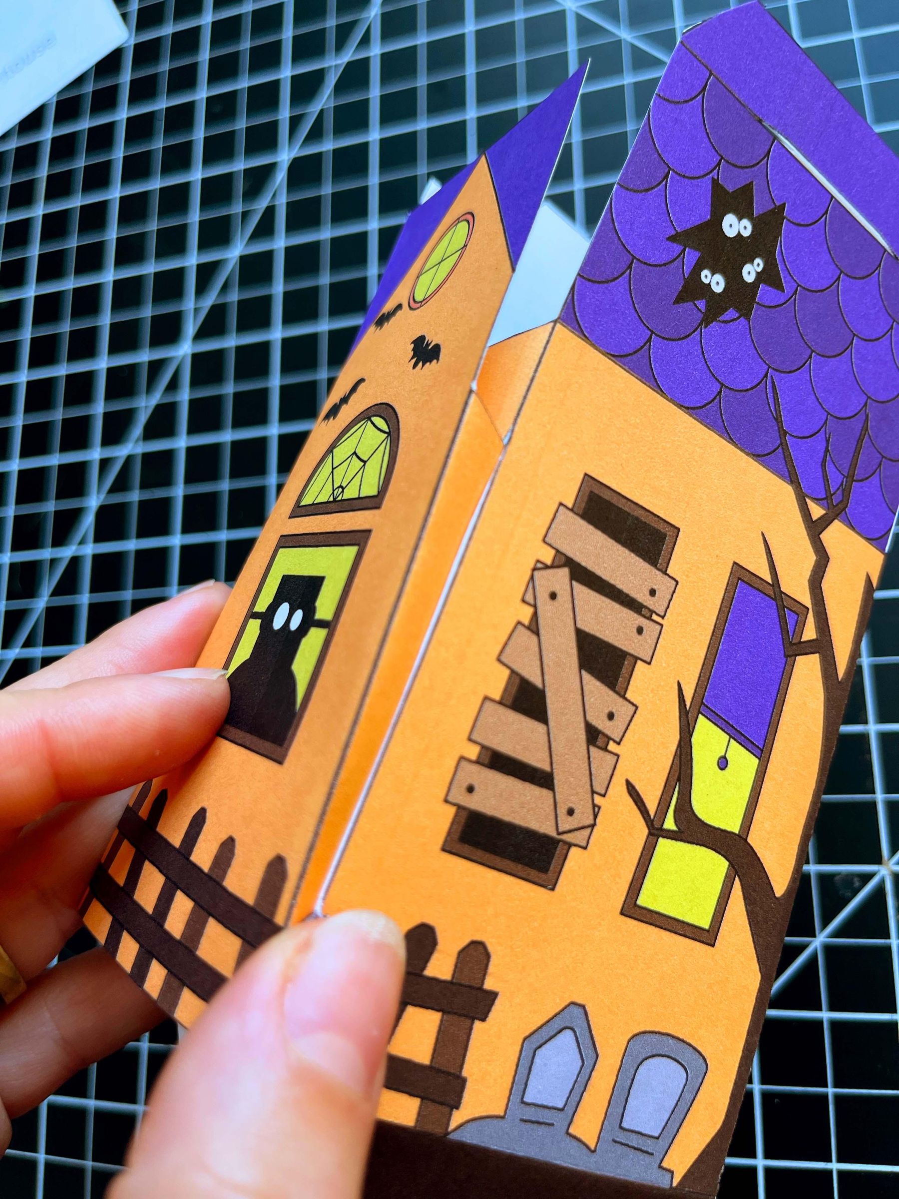 Free Halloween Haunted House Papercraft : 7 Steps (with Pictures ...